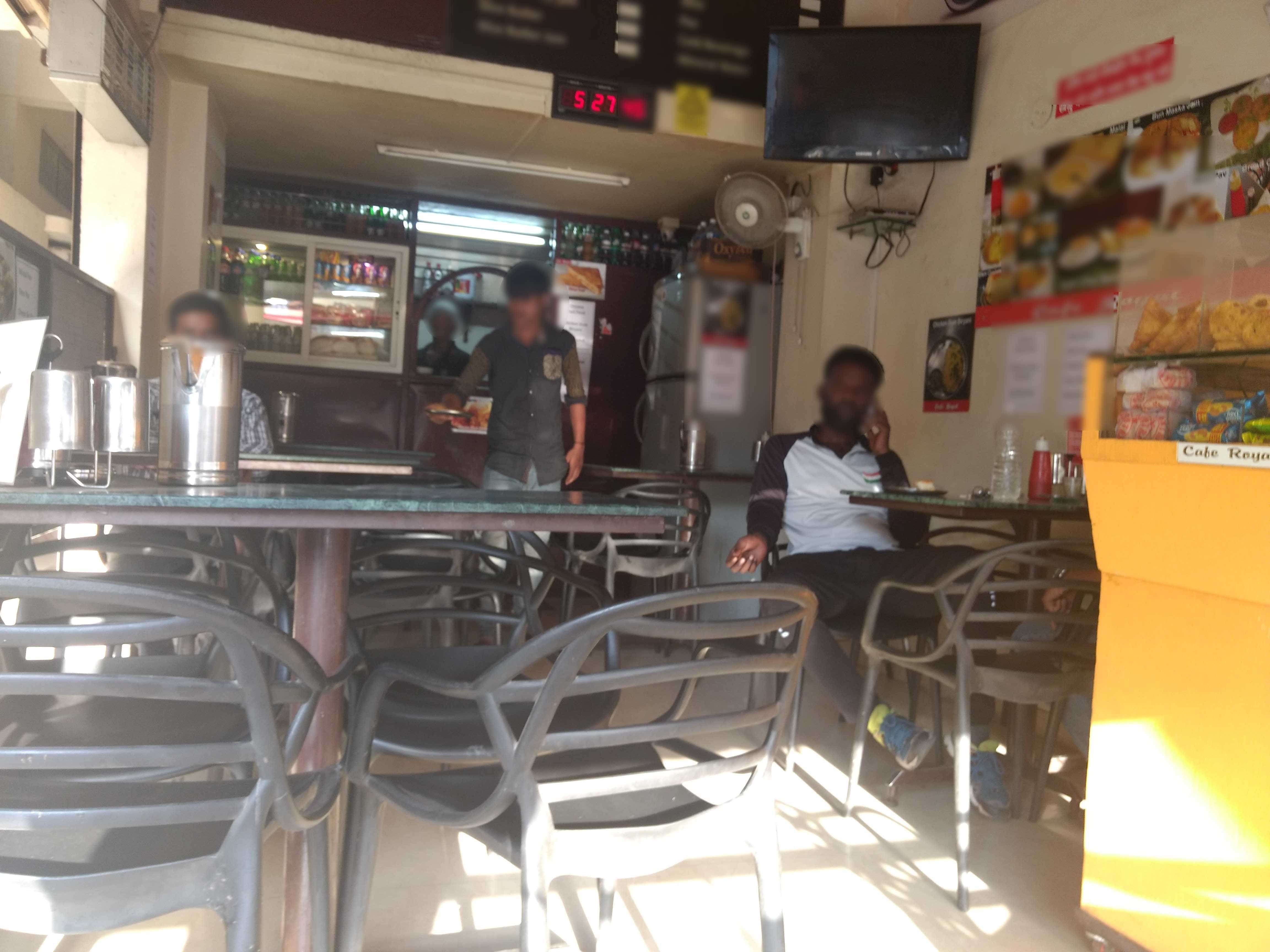 Cafe Royal, Rasta Peth order online - Zomato