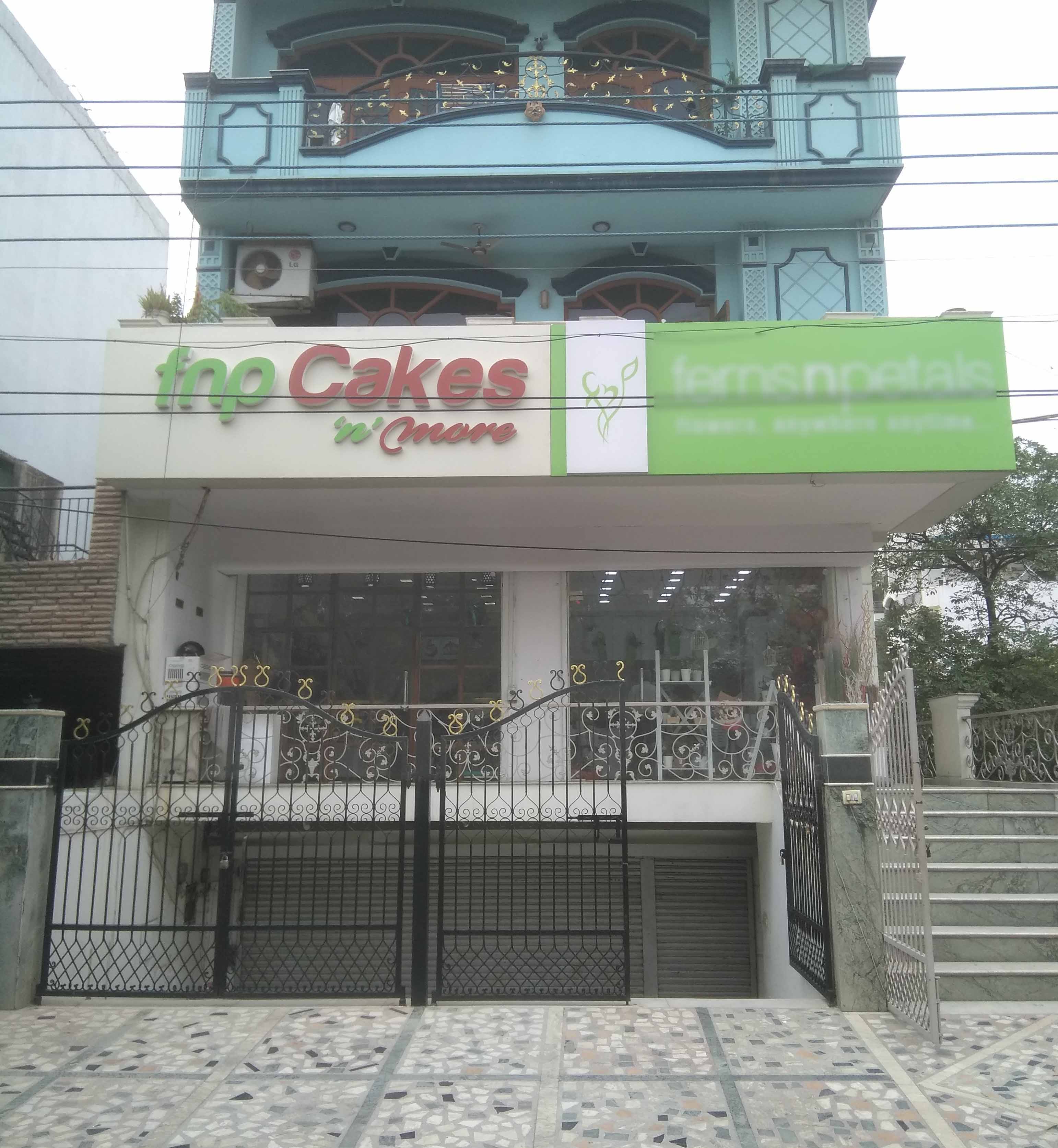 FNP Cakes 'N' More, Anand Vihar, New Delhi | Zomato