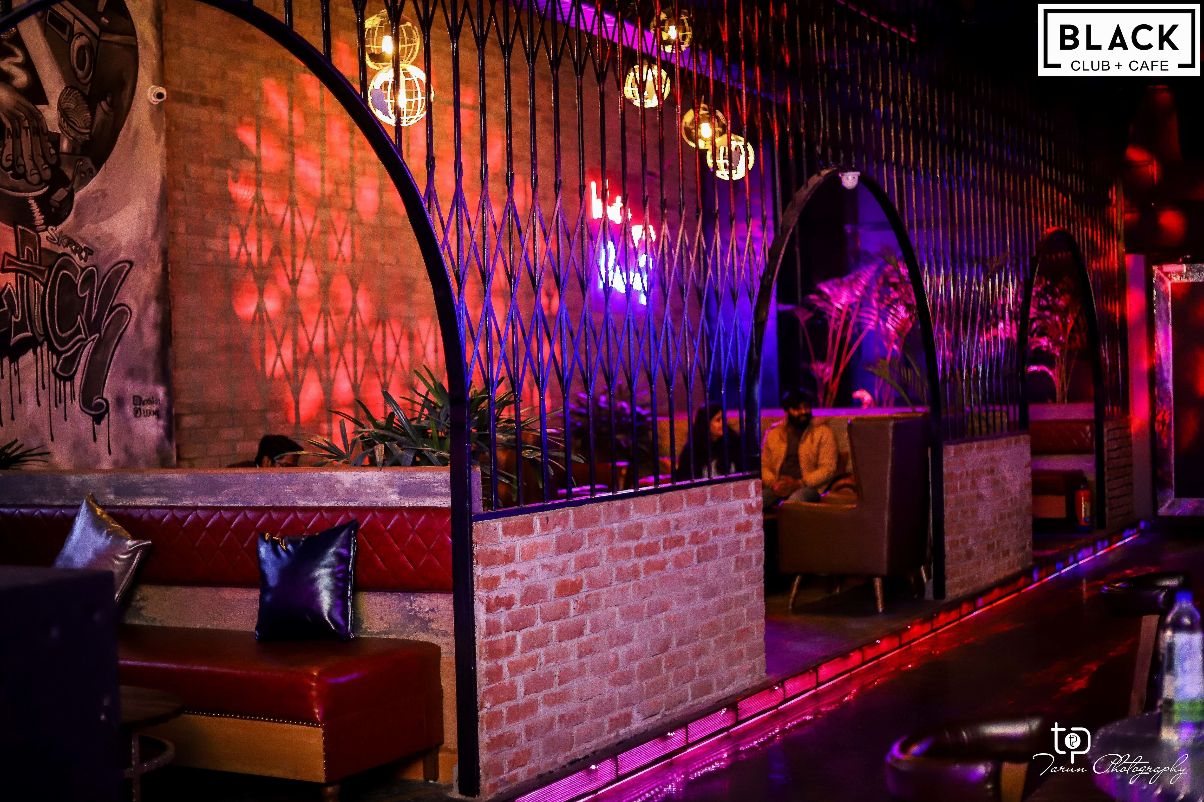 Black Cafe Photos, Pictures of Black Cafe, Gaur City 1, Greater Noida