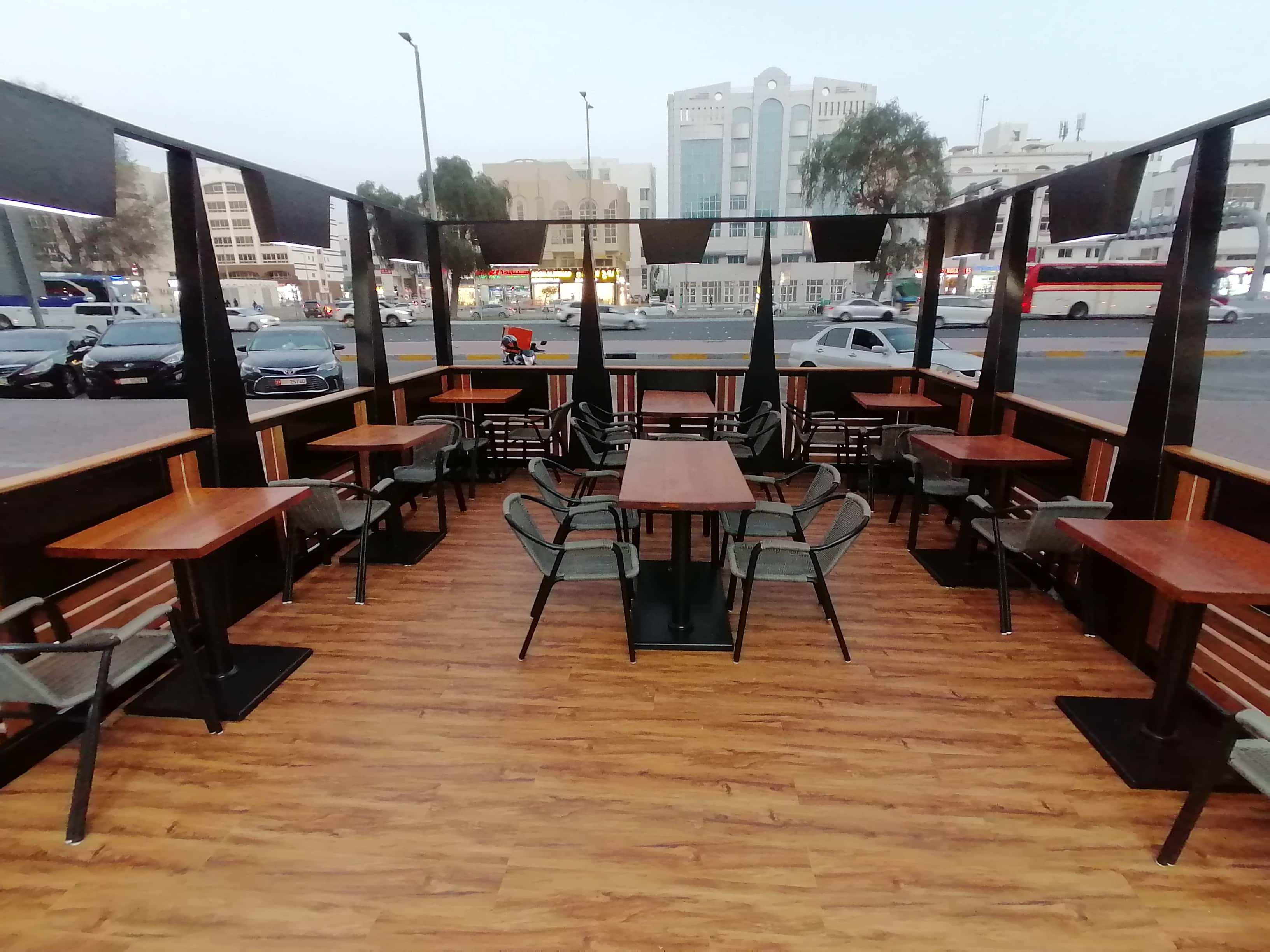 4 Geeks Restaurant, Al Dhafrah, Abu Dhabi | Zomato