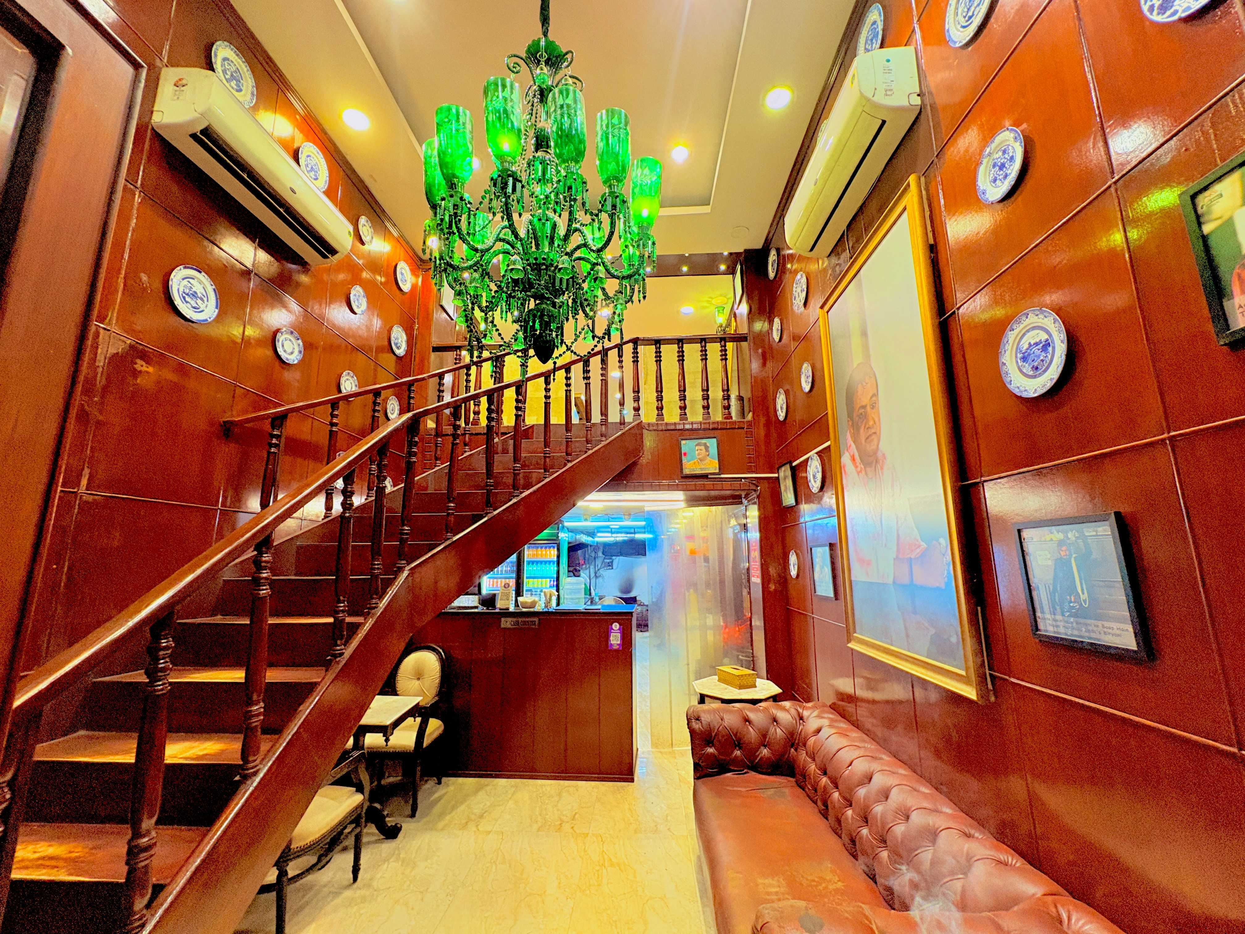 Book table and online reservation at Gullu Dadas Biryani, Abids, Hyderabad