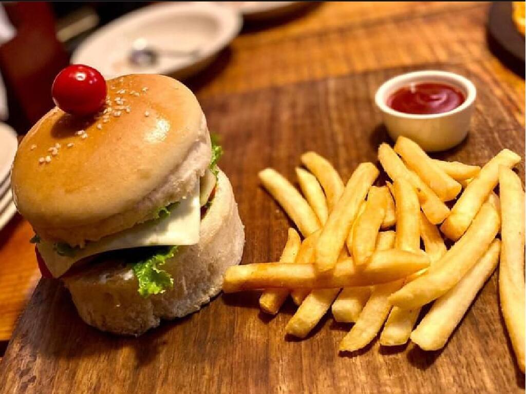 Burgers And More, Dhakoli, Zirakpur | Zomato