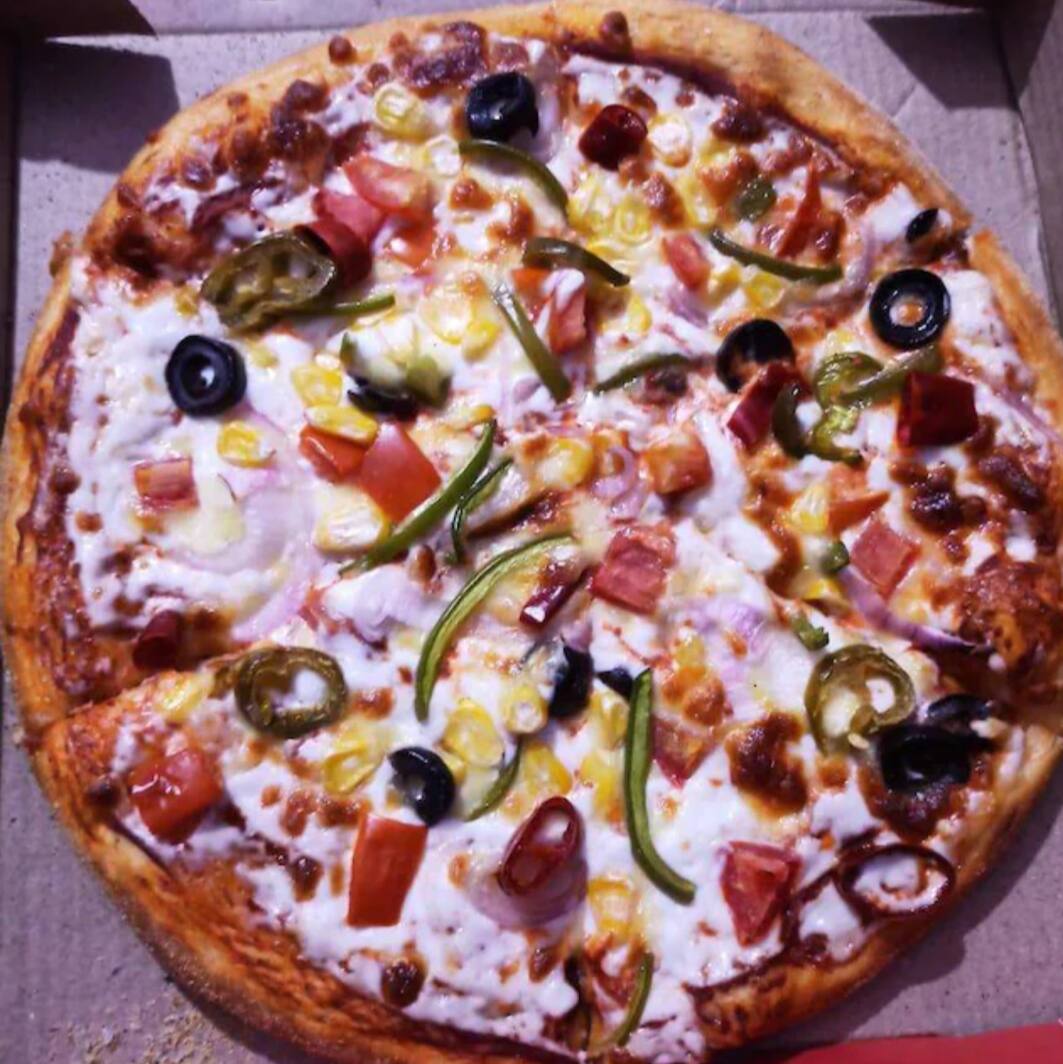 Pizza Punjabi, Amrapali Leisure Valley order online - Zomato