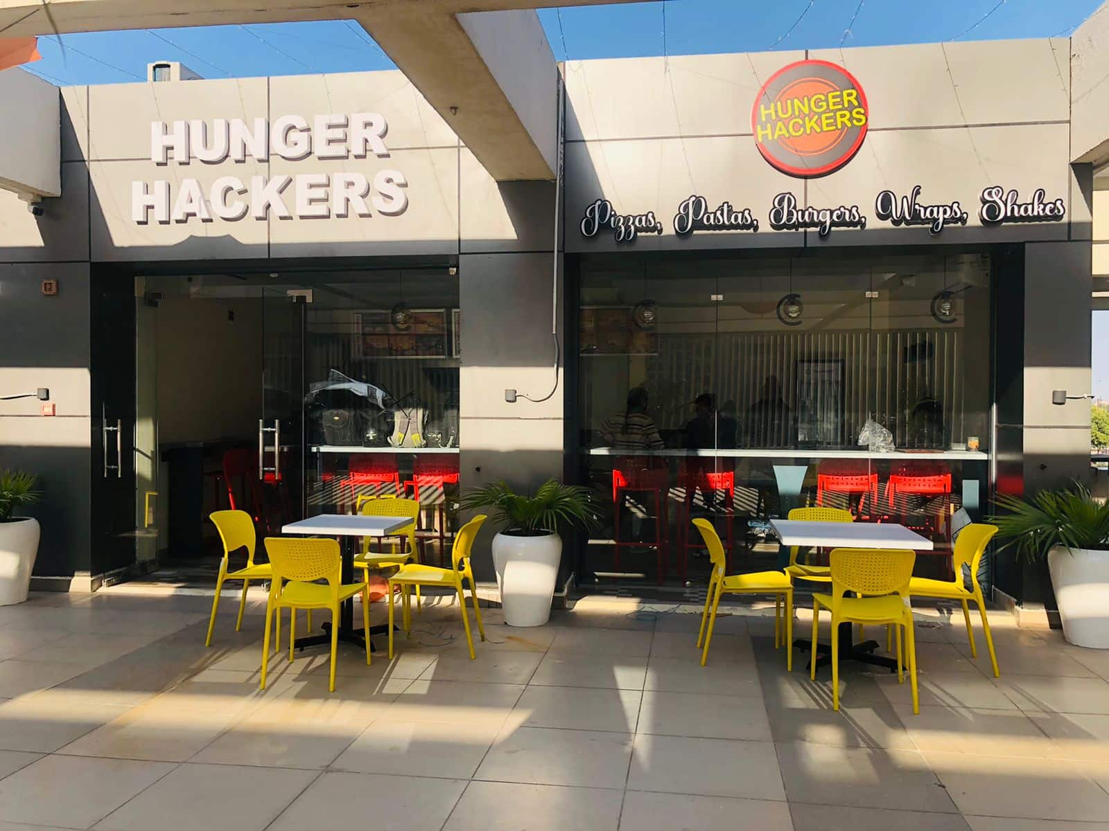 Hunger Hackers, Amrapali Dream Valley order online - Zomato