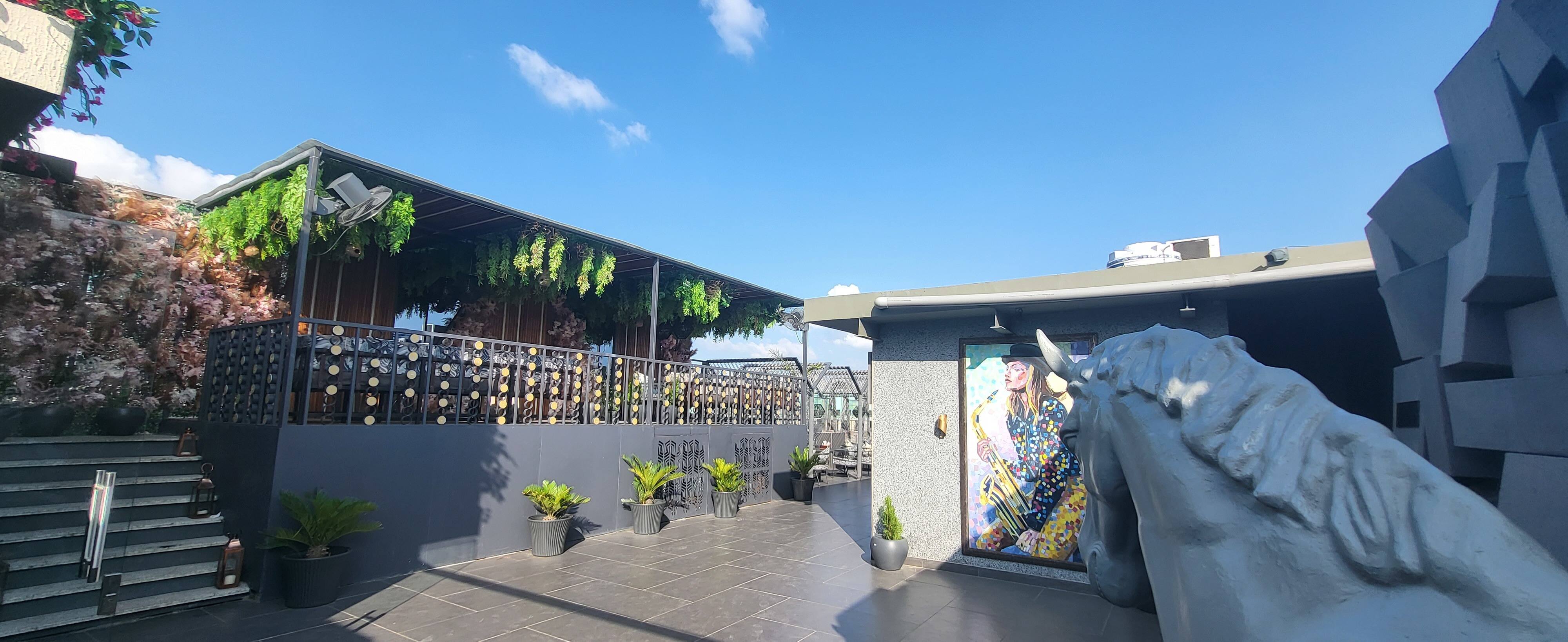 The Sky High, Vasant Kunj, New Delhi | Zomato