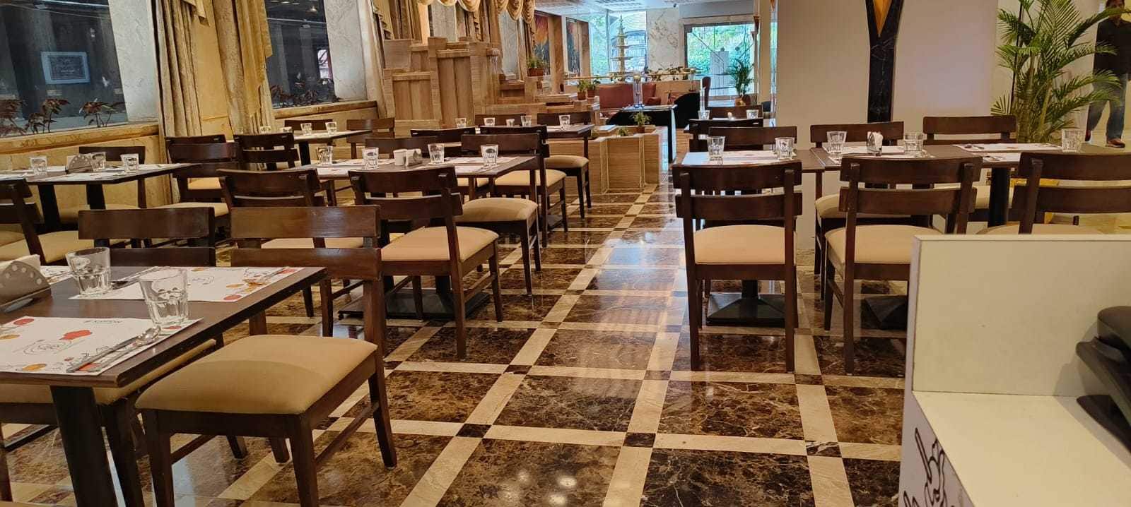 Book table and online reservation at Zaki, Chakala, Mumbai