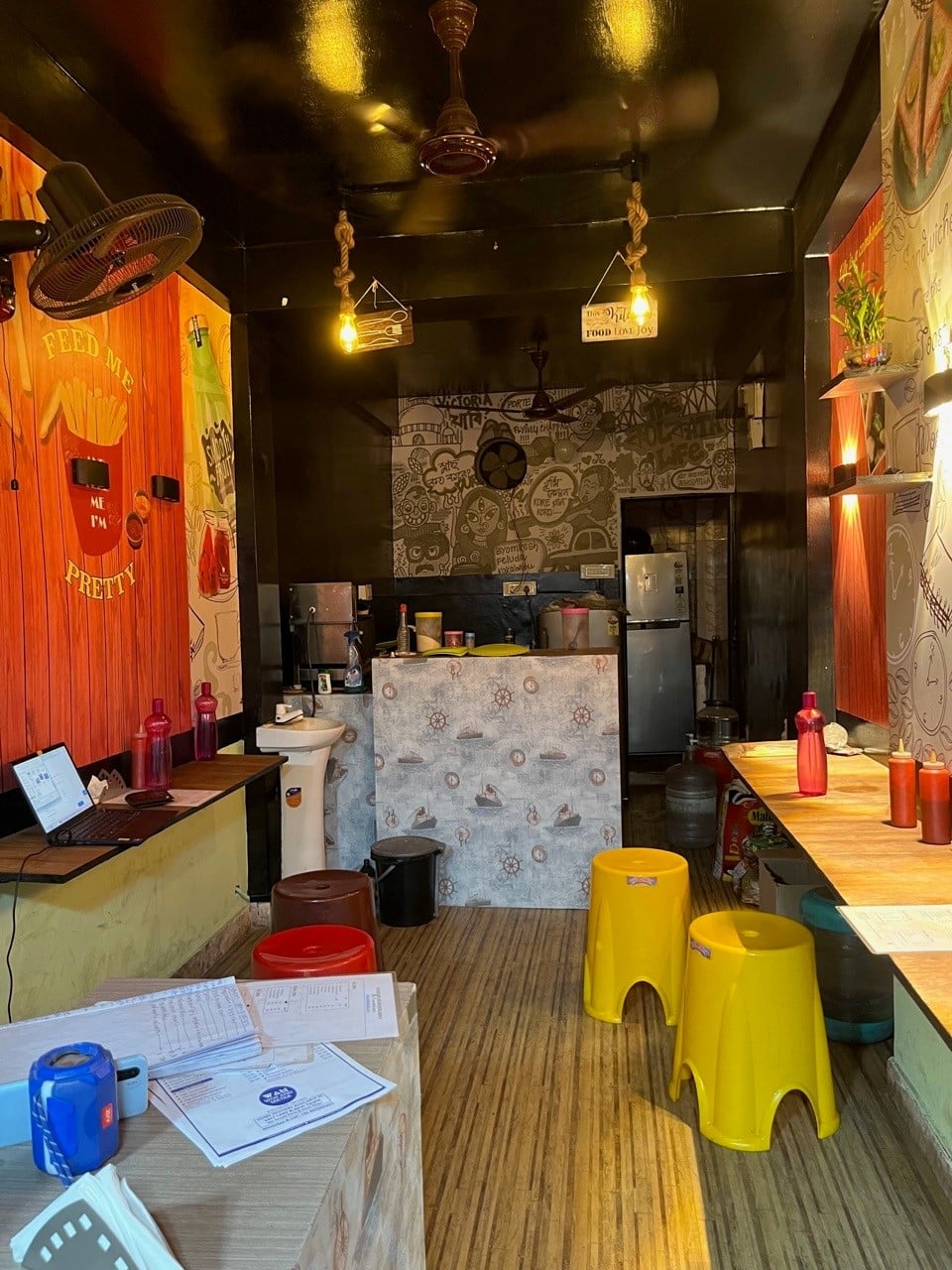 The Daily Drip Cafe And Bistro, Kestopur order online - Zomato