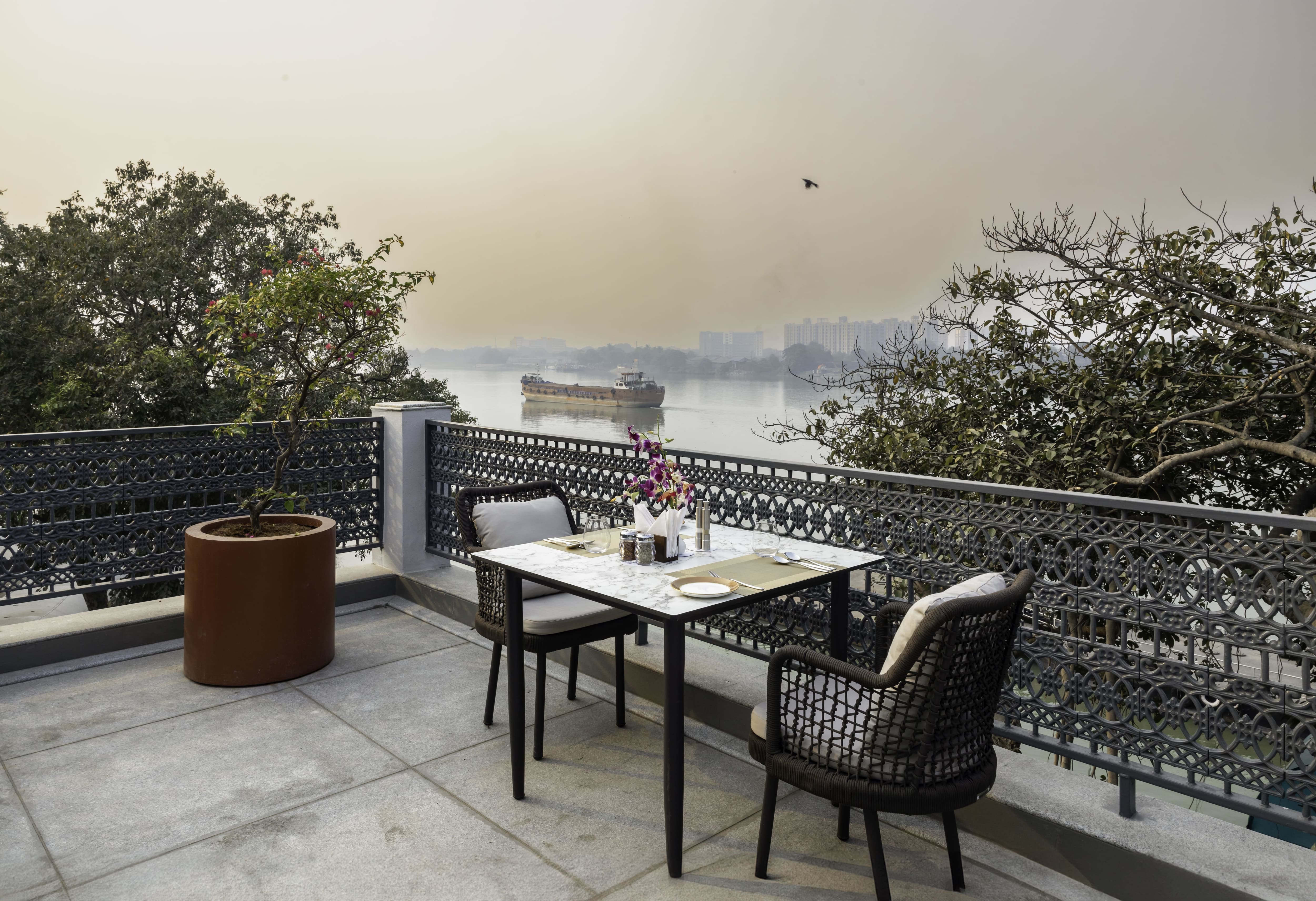 The Dockyard Co, Kidderpore, Kolkata | Zomato