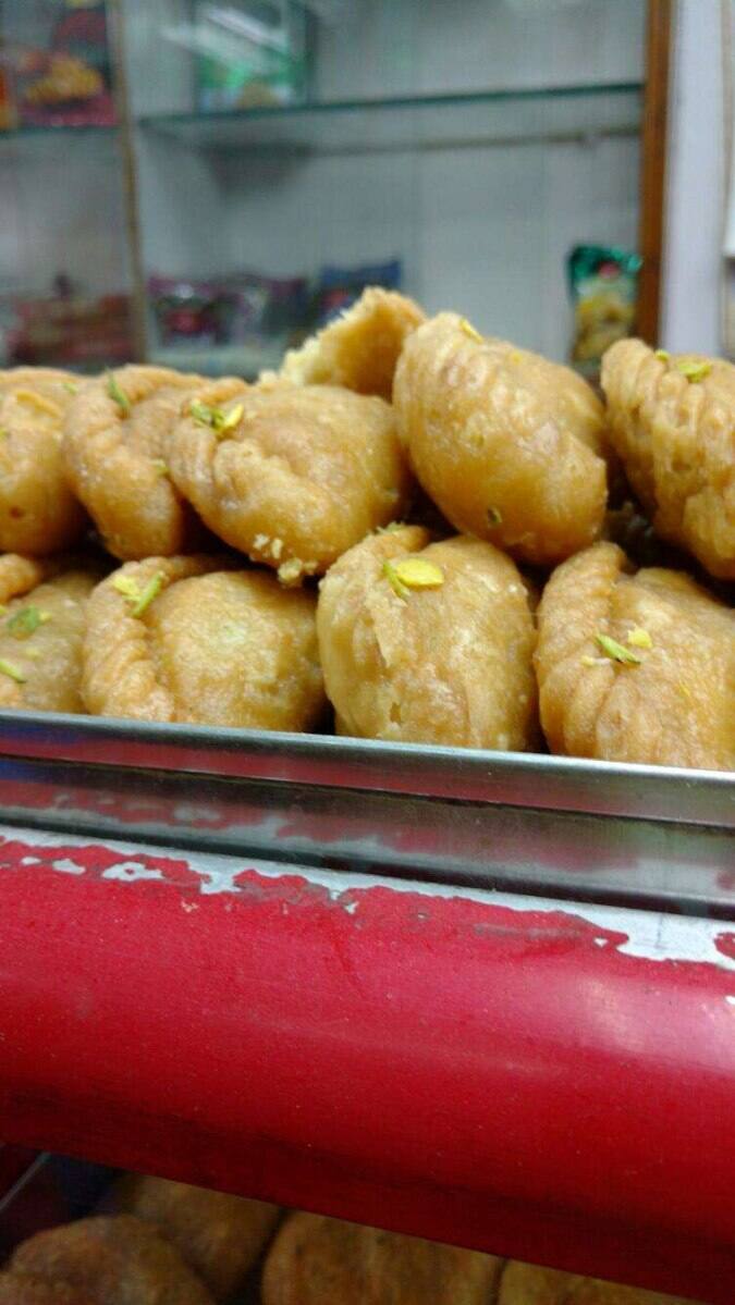 Aggarwal Sweets & Restaurant, Delhi Cantt., New Delhi - Zomato