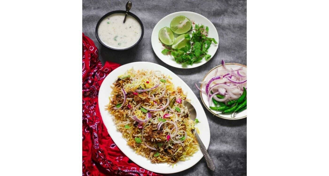 Kayees Hotel, Pallimukku order online - Zomato