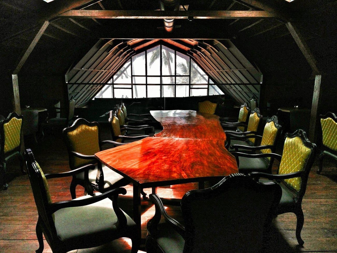 Razzberry Rhinoceros, Juhu, Mumbai | Zomato