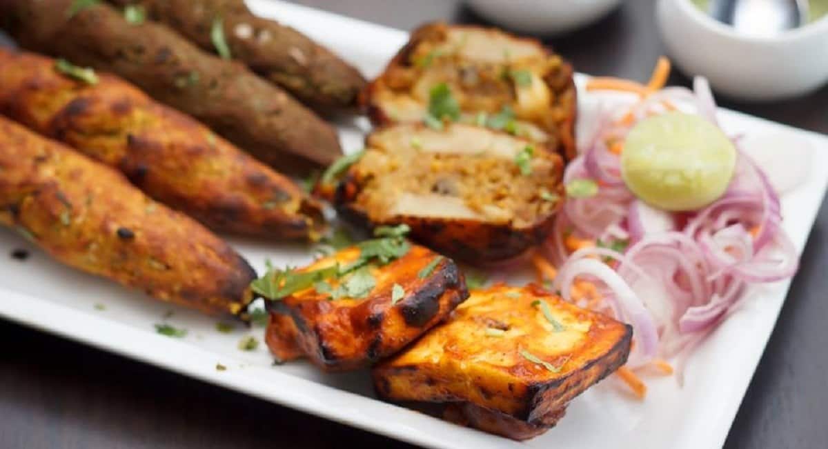 Saatvik Menu, Menu for Saatvik, Paddapukur, Kolkata