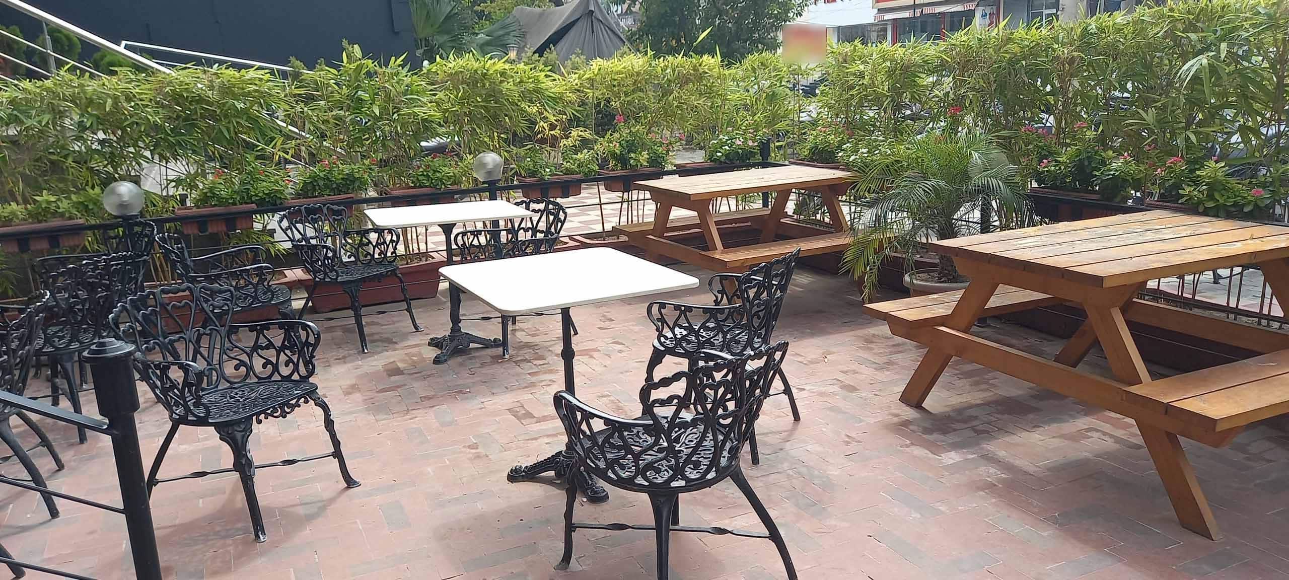 Mocha Cafe And Bar, Model Town, Patiala | Zomato
