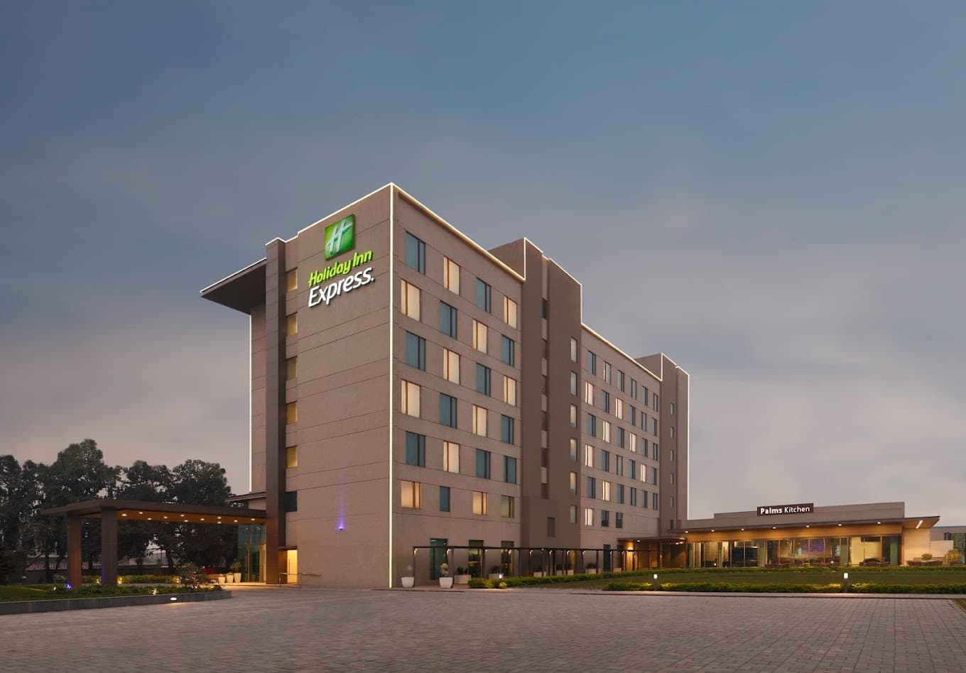 Palms Kitchen - Holiday Inn Express, Dum Dum, Kolkata | Zomato