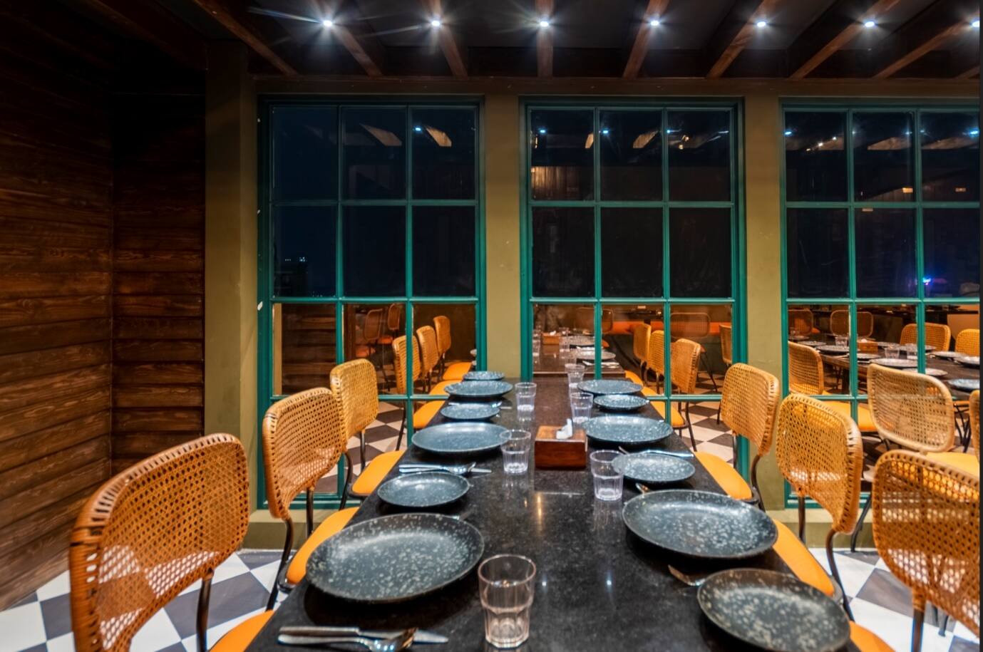 Book table and online reservation at Backyard 79, Vikhroli, Mumbai