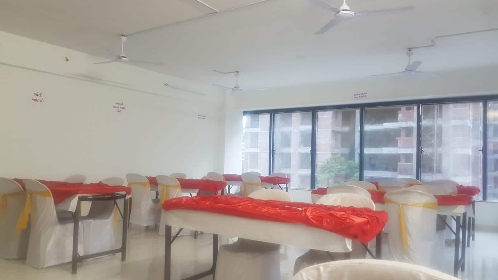 Shree Mahavir Jain Bhojanshala, Adajan Gam, Surat | Zomato