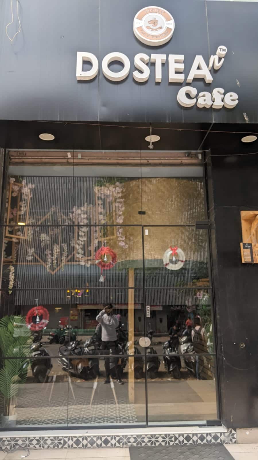 Dostea N Cafe, Vesu, Surat | Zomato