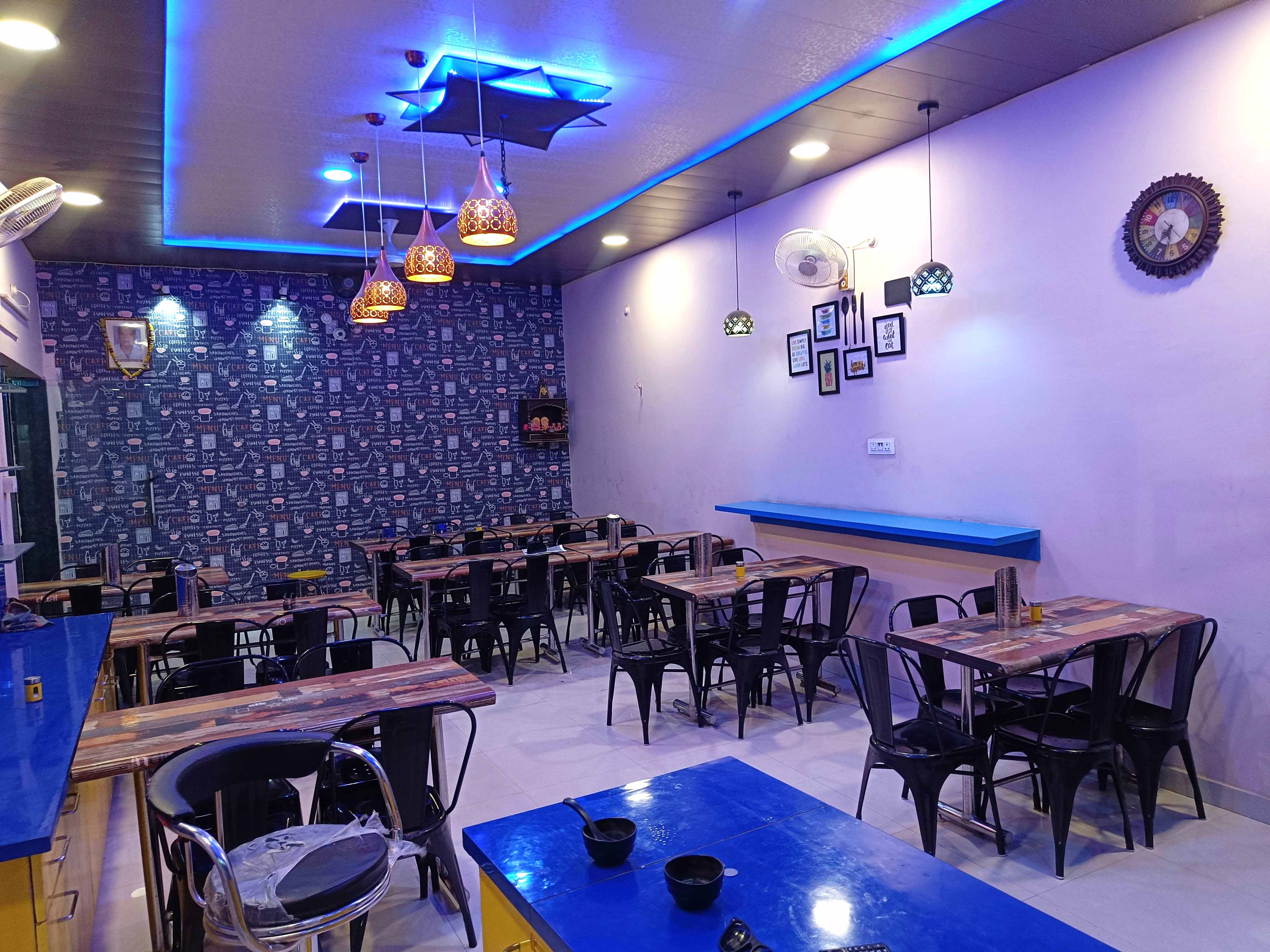 Family Restaurant The Spicy Paneer, Mathura Locality order online - Zomato