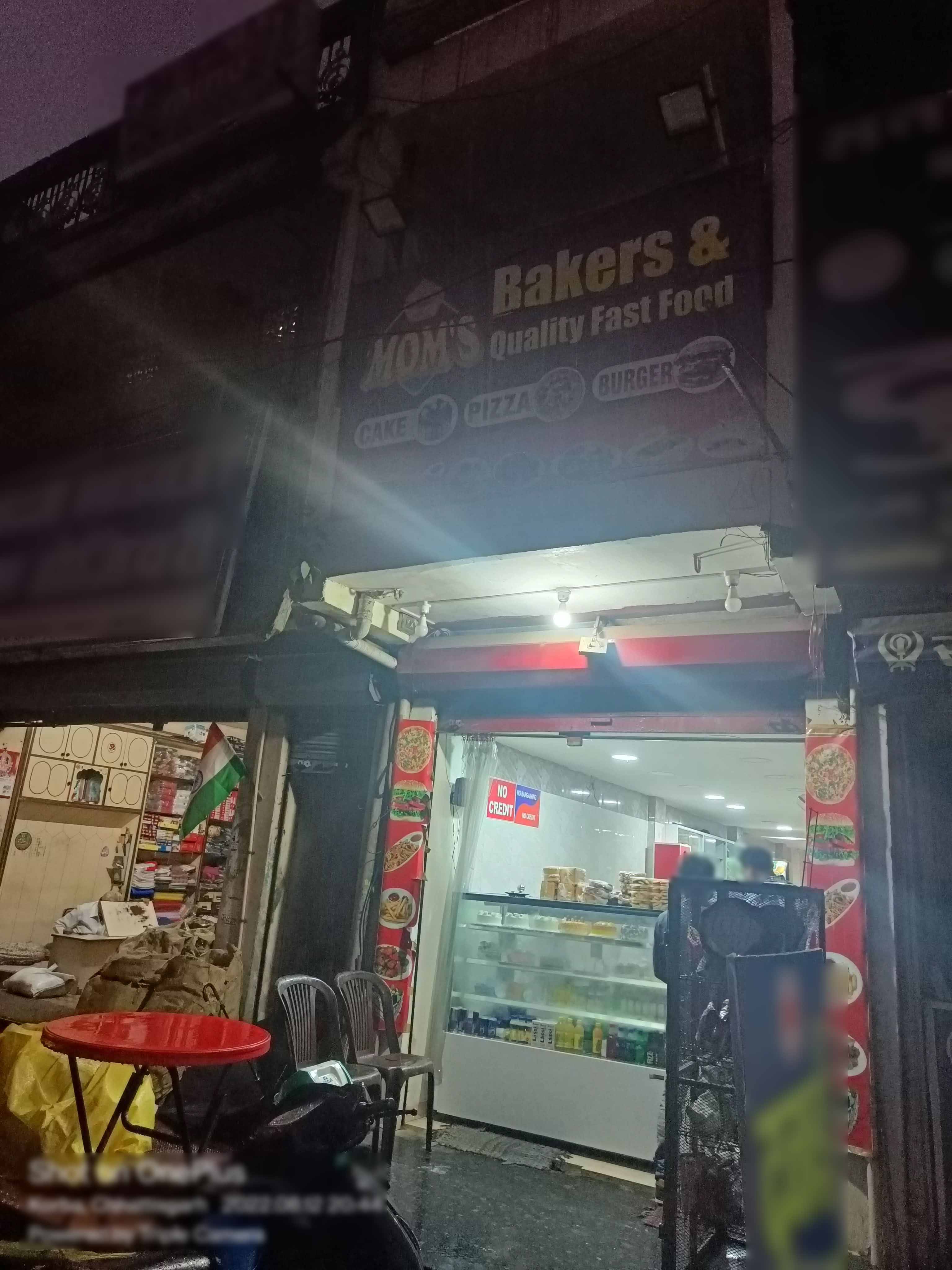 Moms Bakers & Quality Fast Food, Korba Locality order online - Zomato