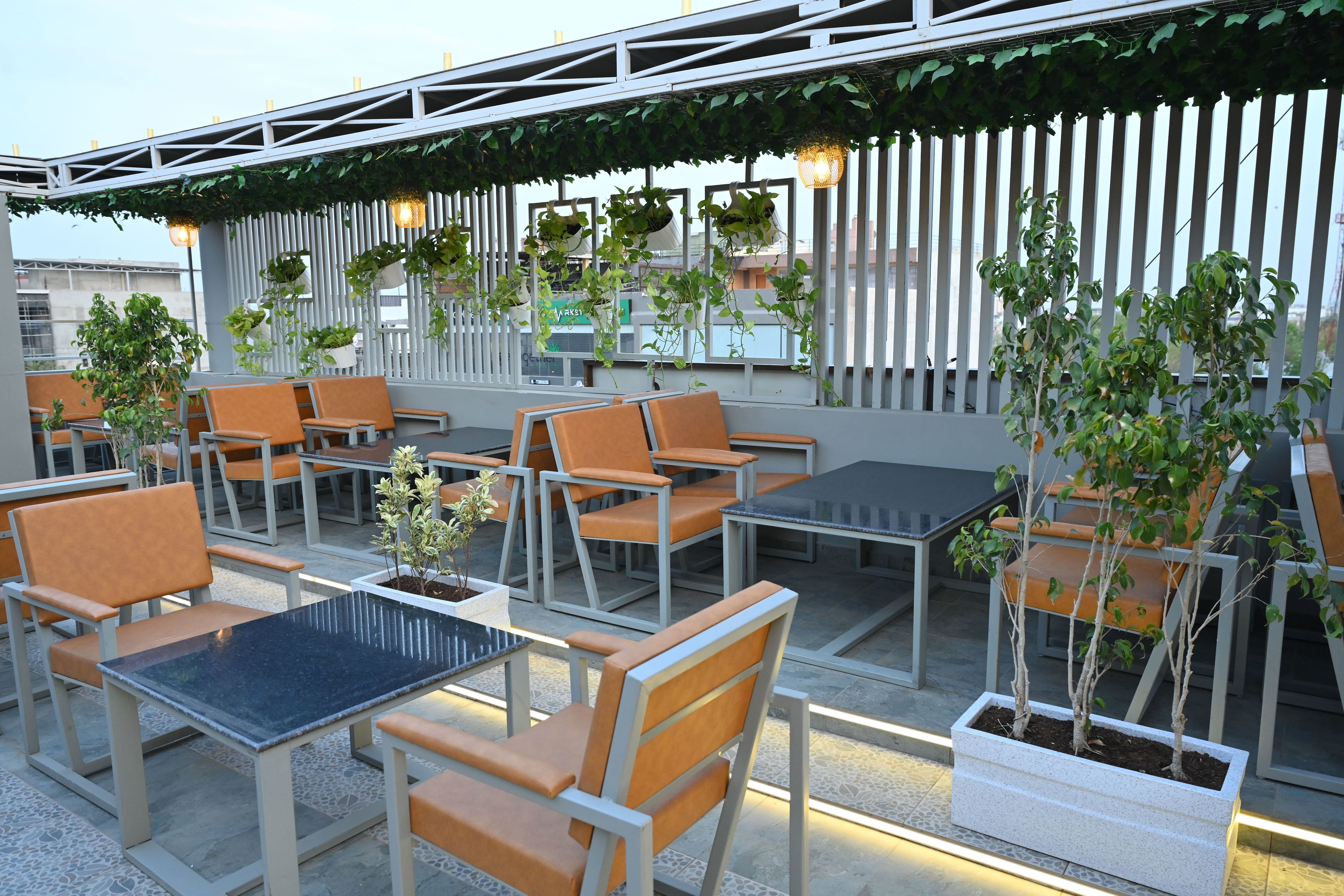 Mood Makers Restro Bar, Vaishali Nagar, Jaipur | Zomato