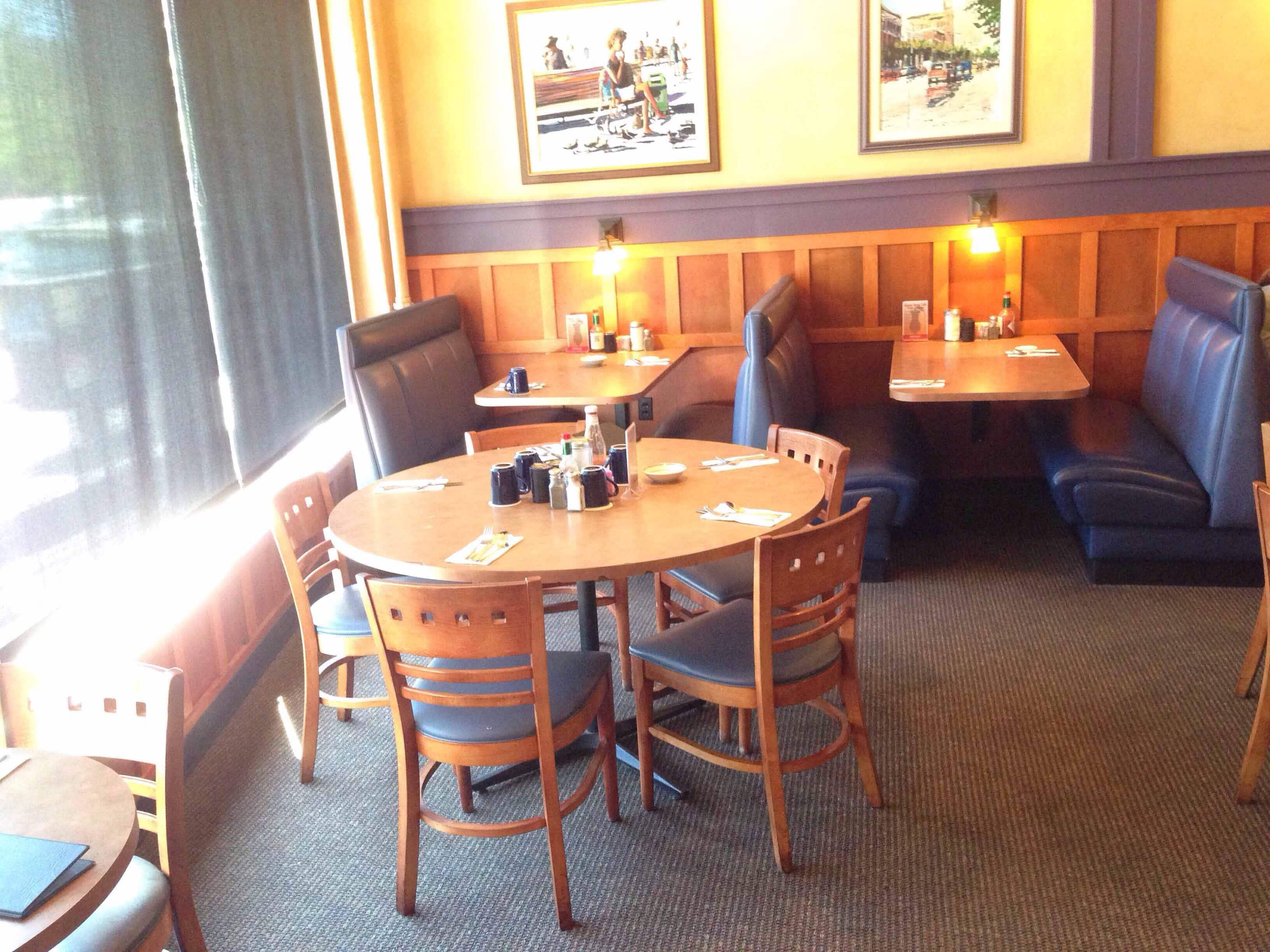 Queen Anne Cafe, Queen Anne: Upper, Seattle