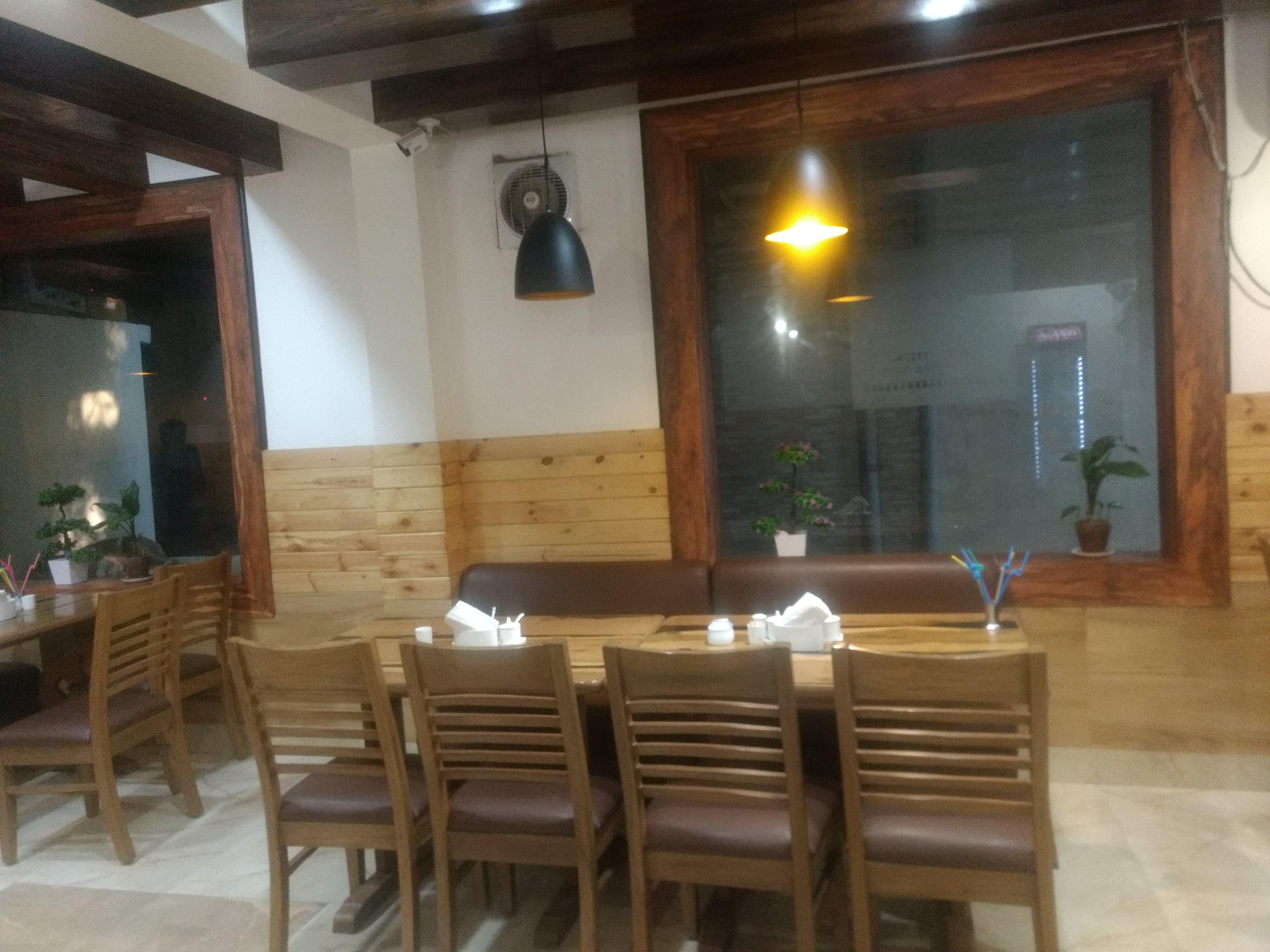 Sera Mey Restaurant, Majnu ka Tila, New Delhi | Zomato
