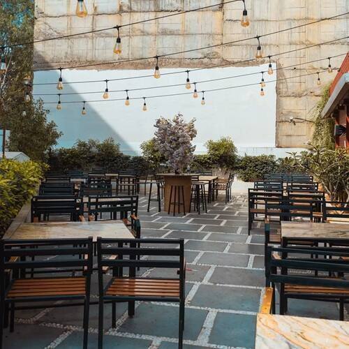 Cafes in jubilee hills store
