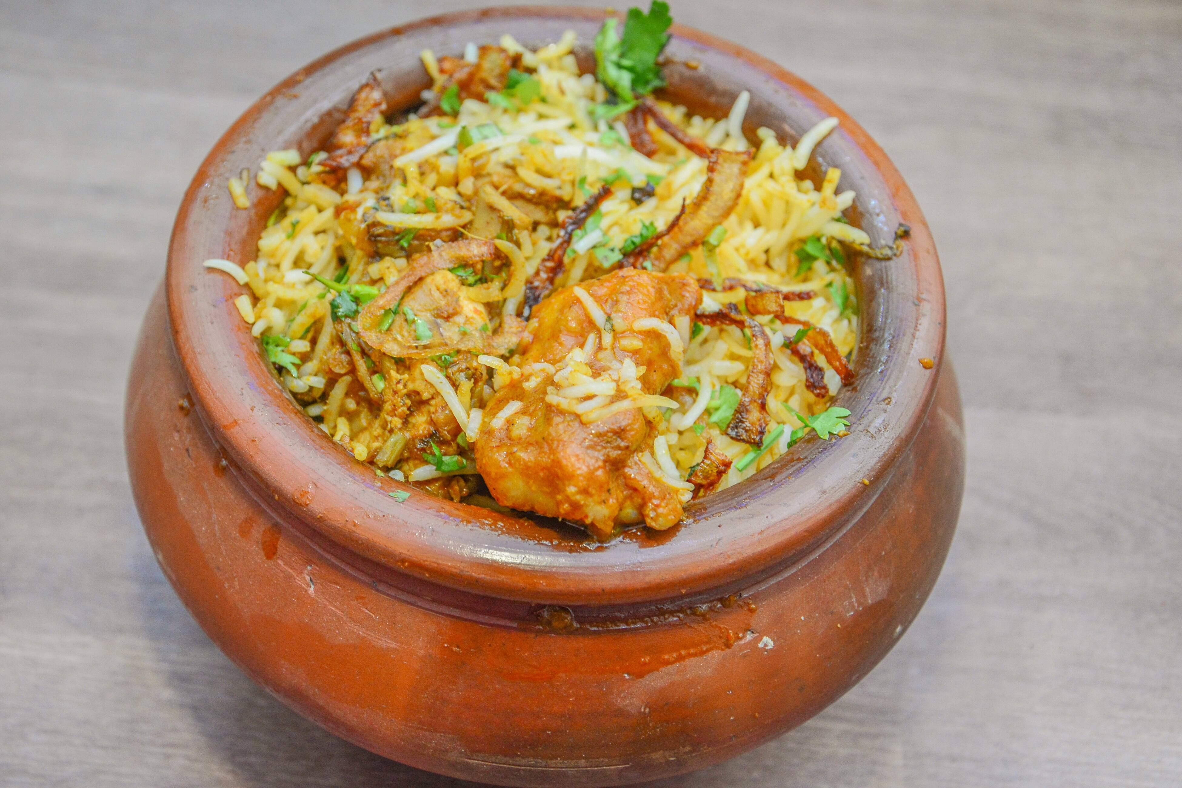 Kayanat Haji Biryani, Ruby Hospital Area, Kolkata | Zomato