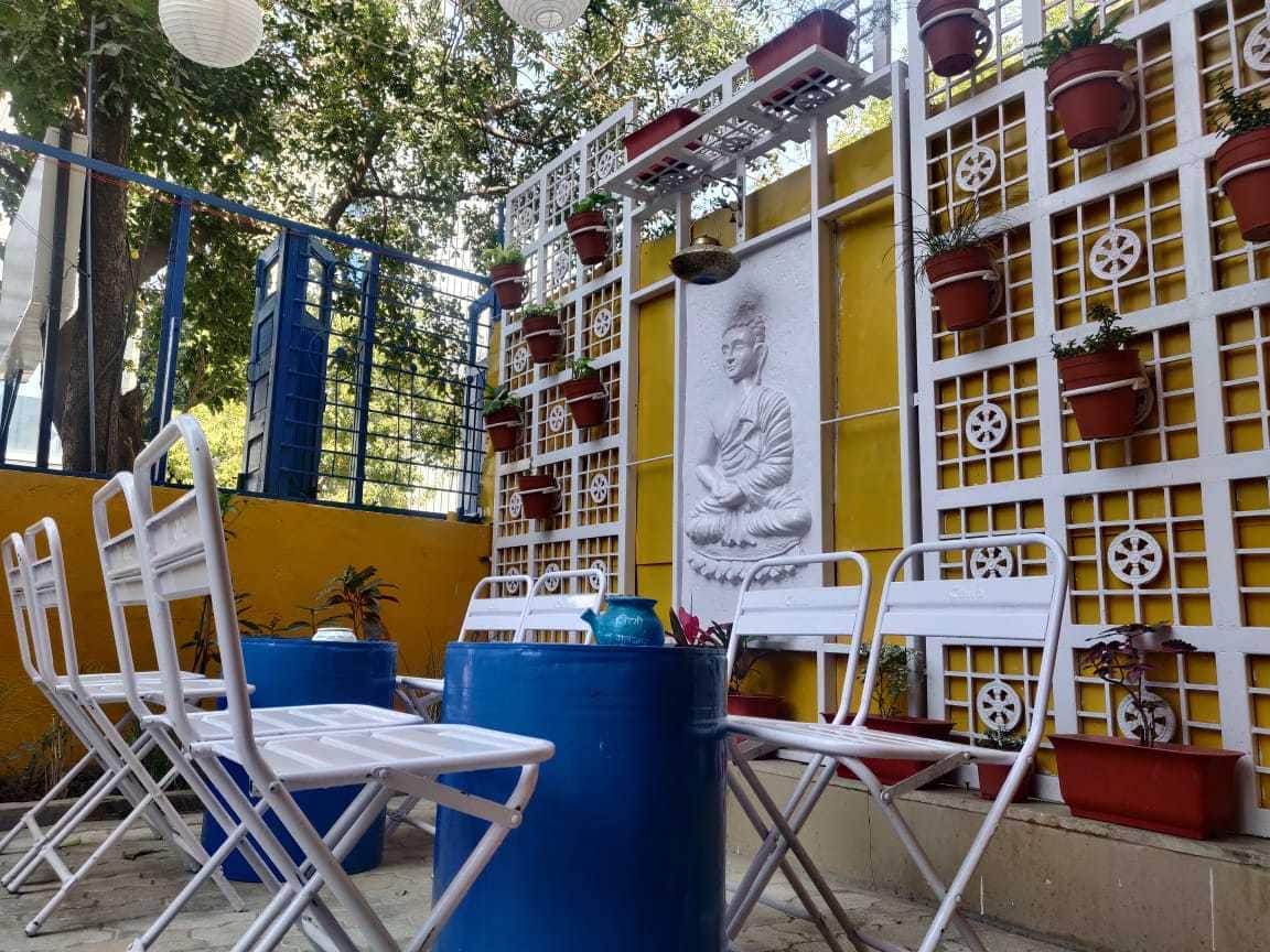 Vibes The Cafe, C G Road, Ahmedabad | Zomato