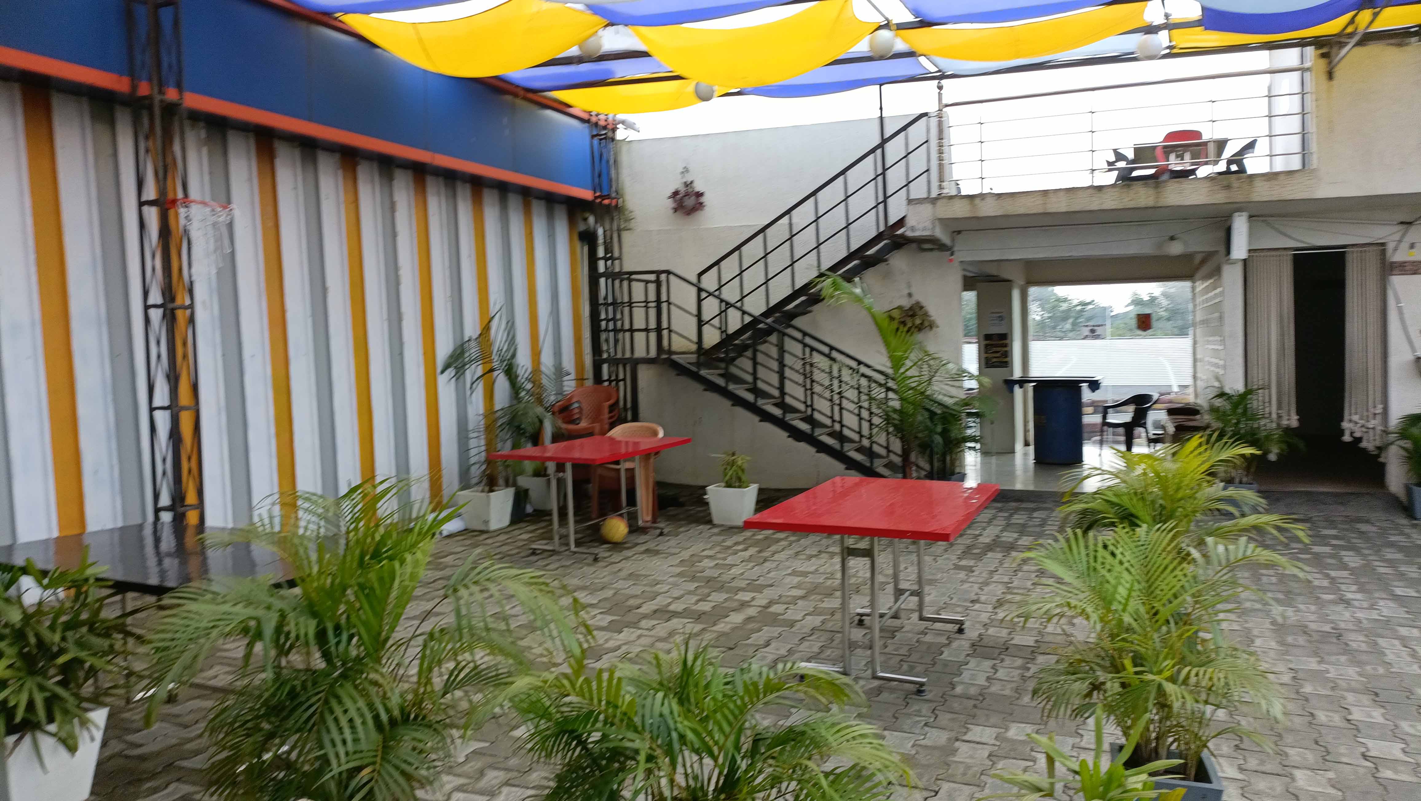 8th Miles Stone, Morabadi, Ranchi | Zomato