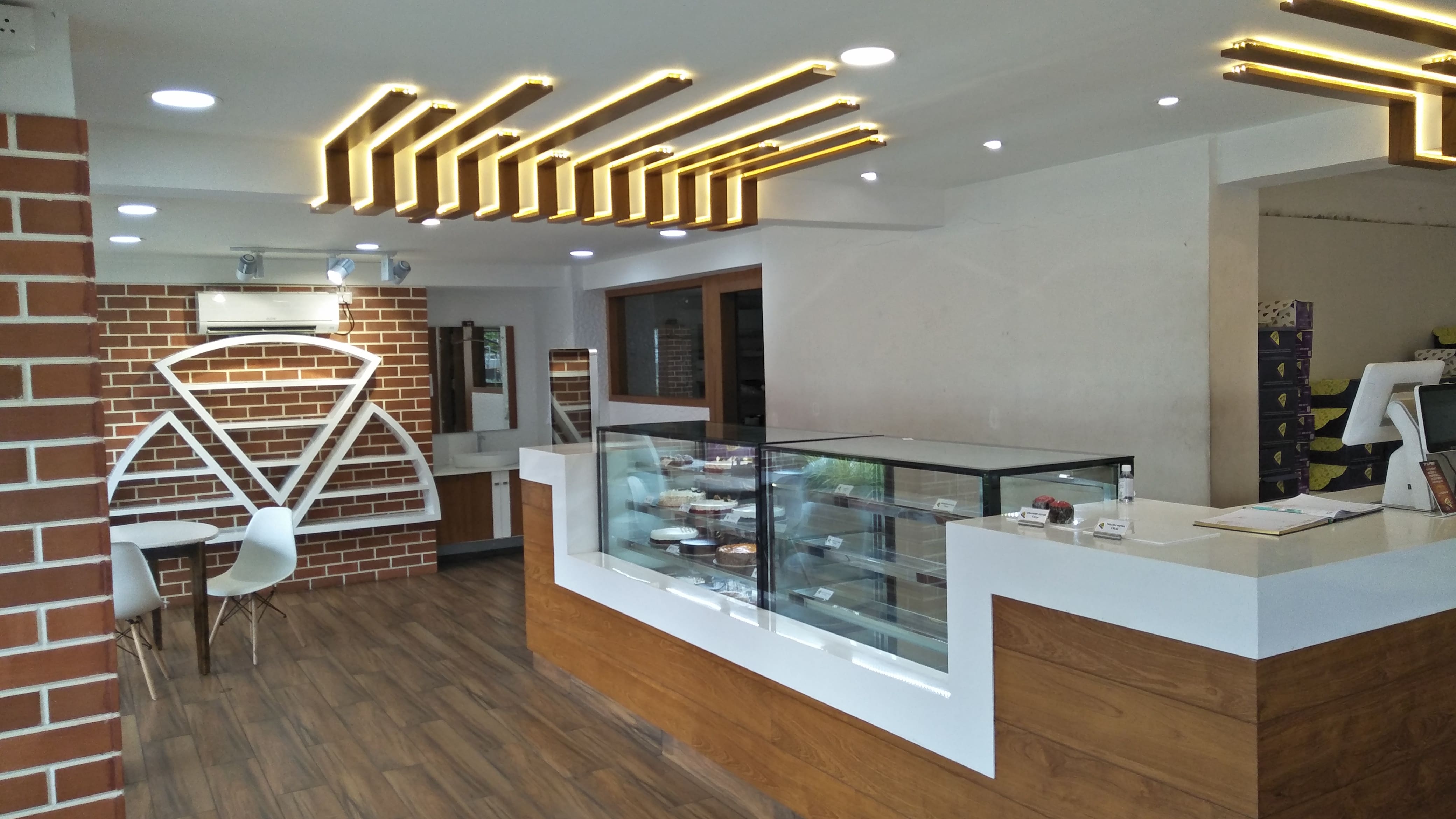 Oh My Cake, Kadavanthra order online - Zomato