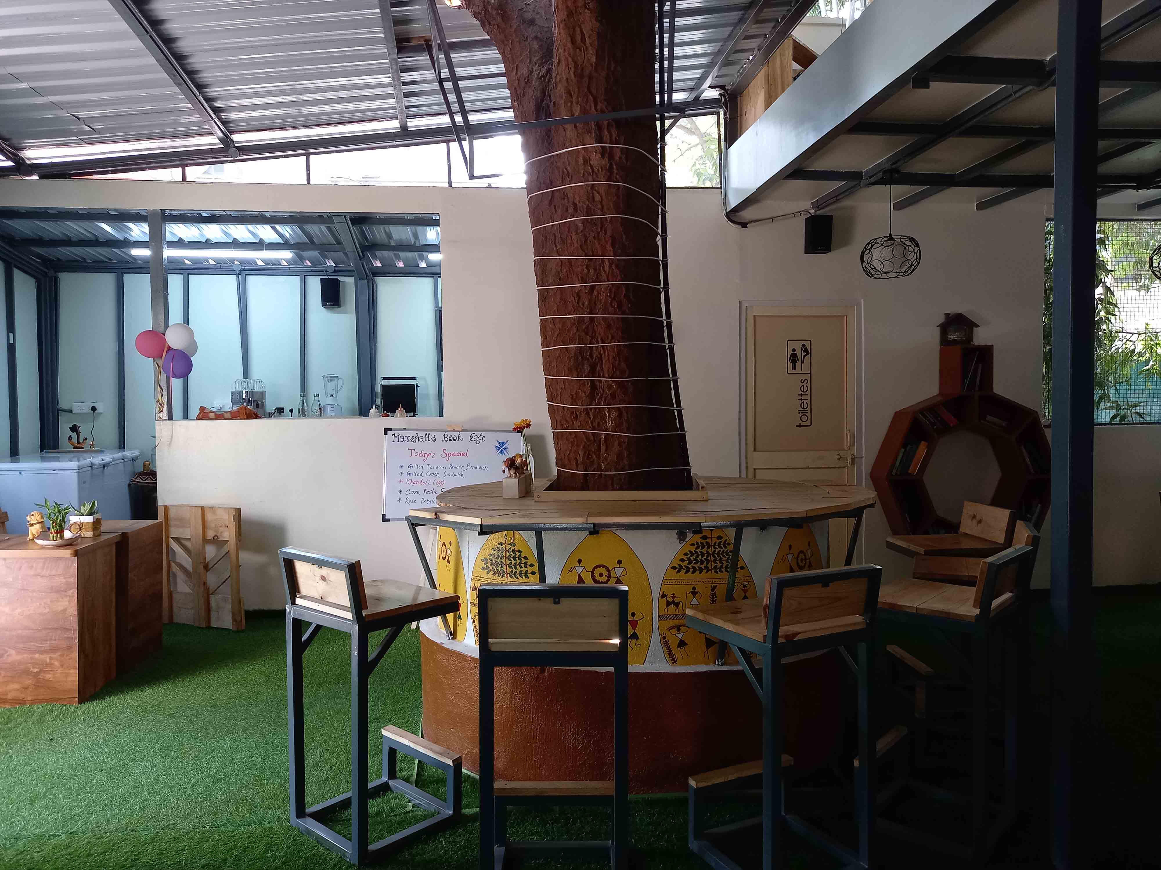 Marshall's Book Cafe, Aundh, Pune | Zomato