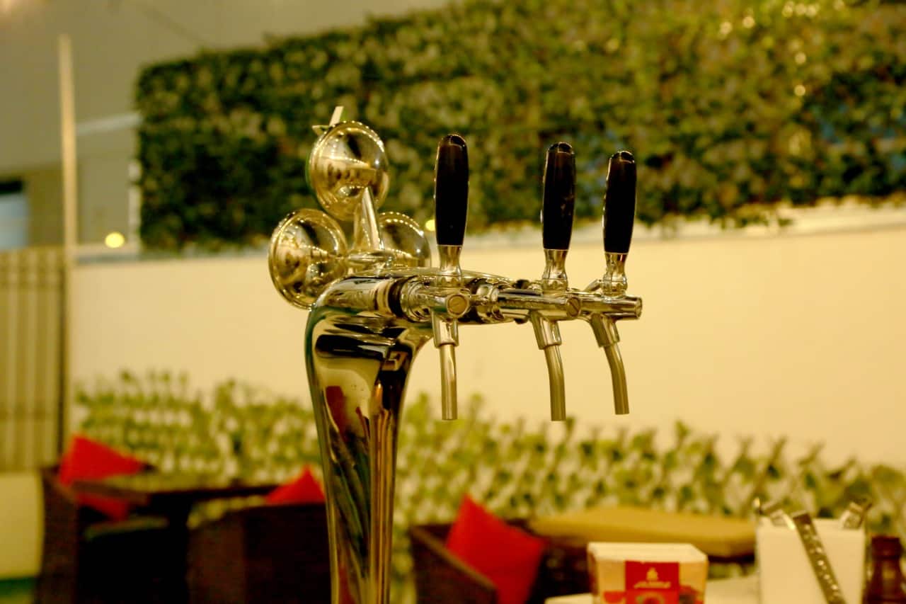 B-Town Restro Bar, Mankhool, Dubai | Zomato