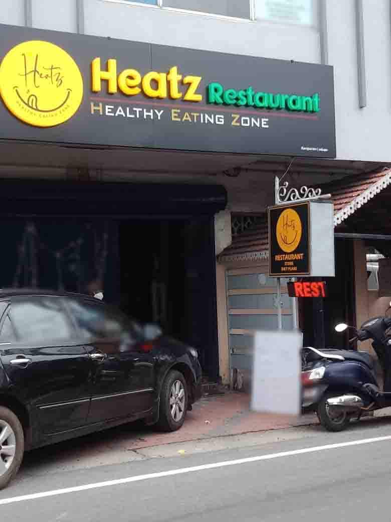 Heatz Restaurant, Ravipuram order online - Zomato