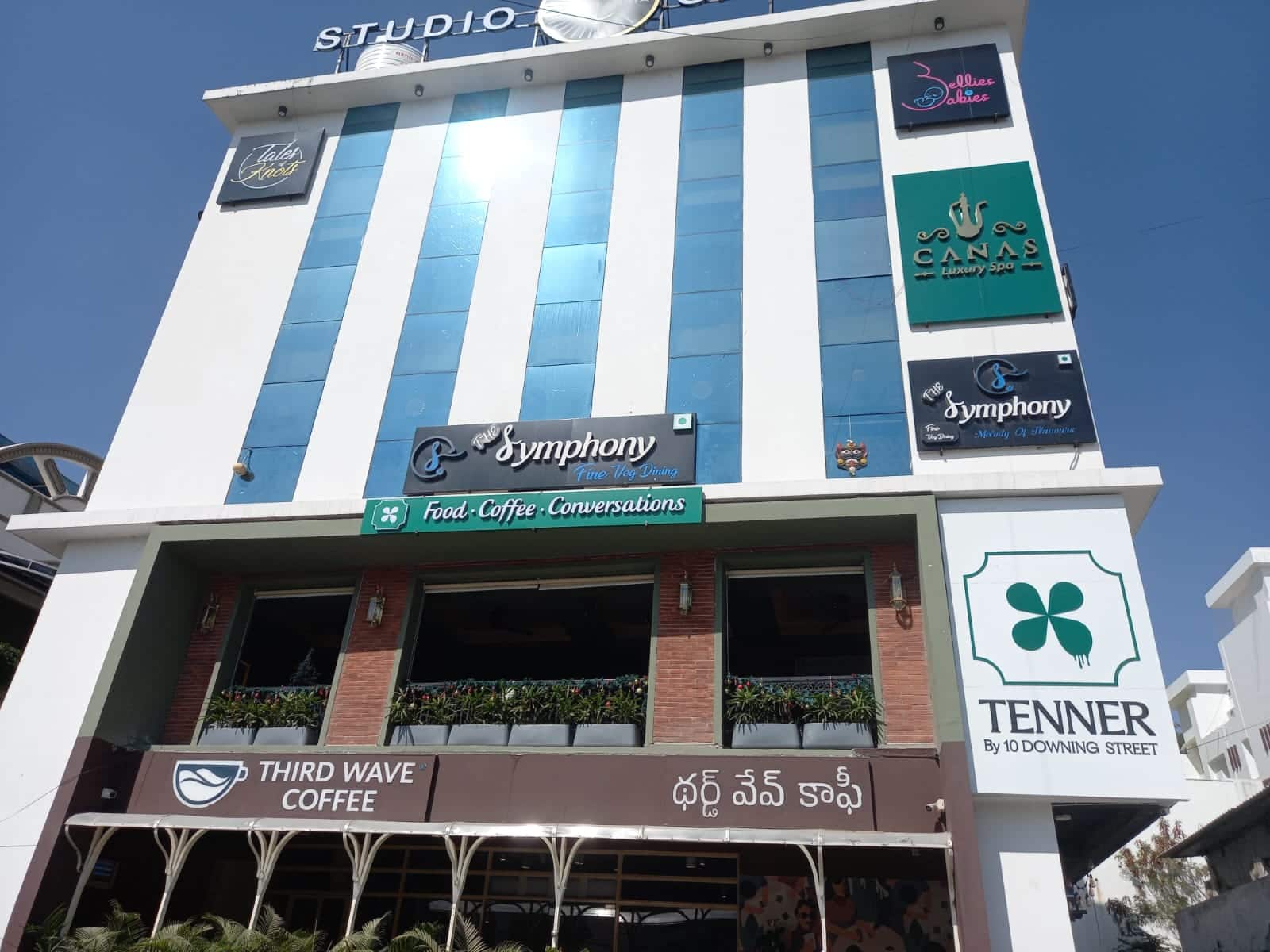 Tenner By 10 Downing Street, Film Nagar, Hyderabad | Zomato