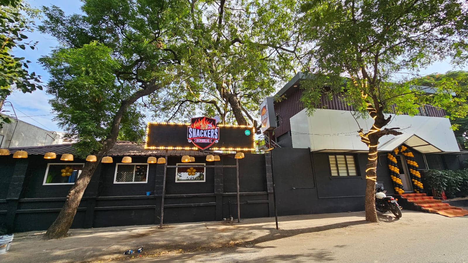 Snackers Republic, Nehru Stadium, Coimbatore | Zomato