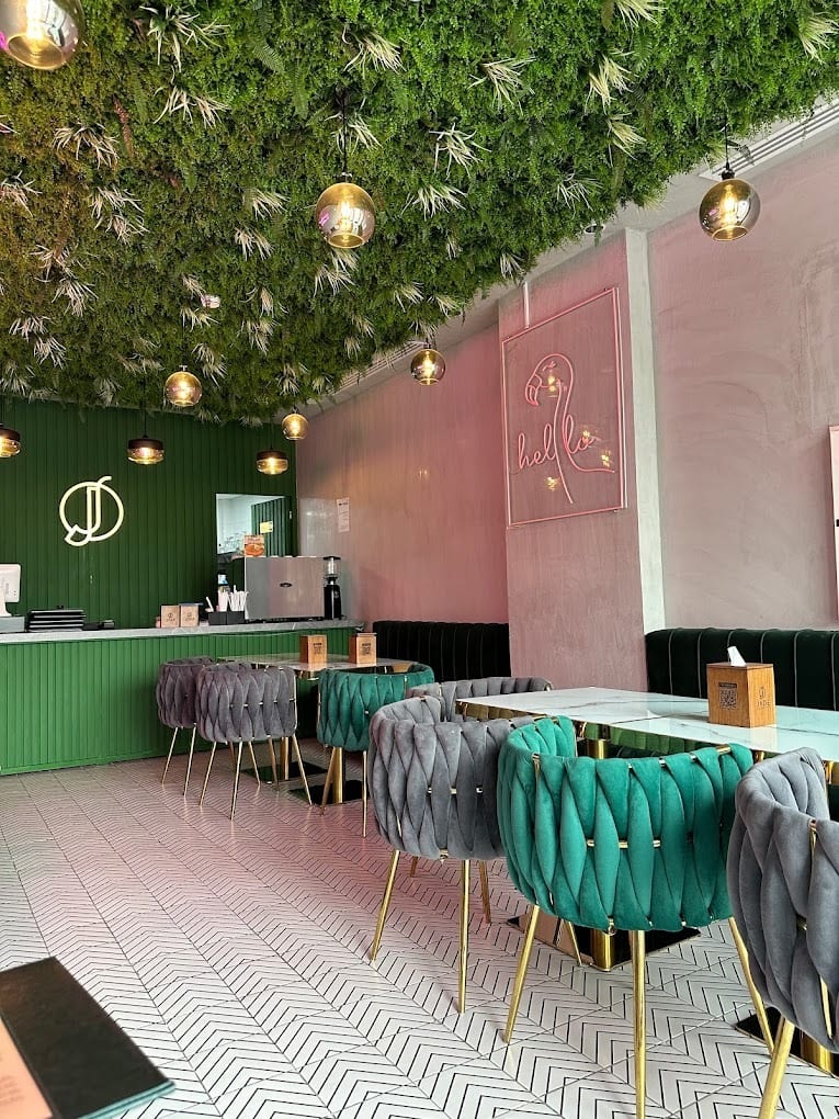 Jade Signature Cafe, Oud Metha, Dubai | Zomato