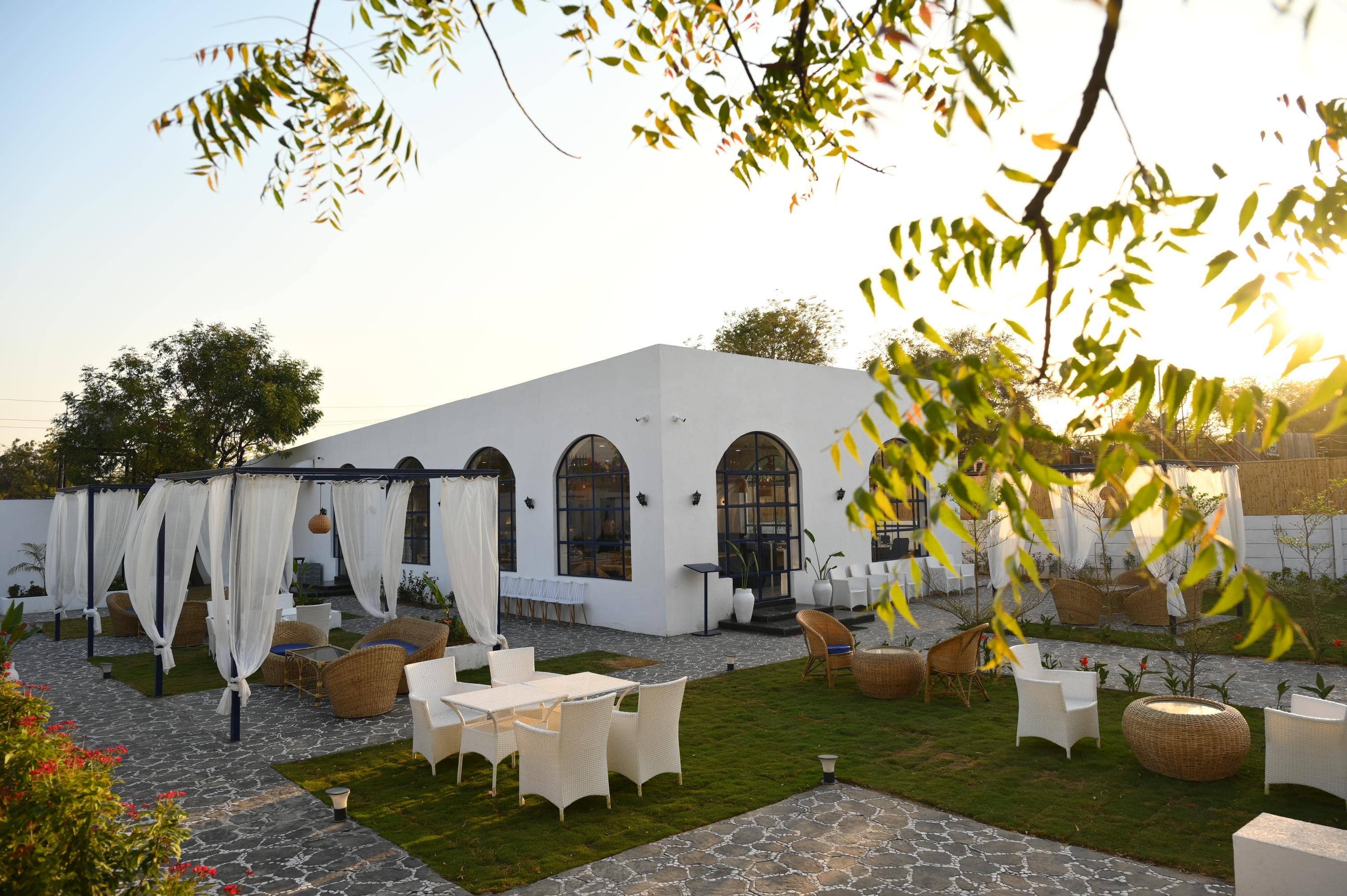 Zeus - A Creative Fleet Restro, Chandkheda, Ahmedabad | Zomato