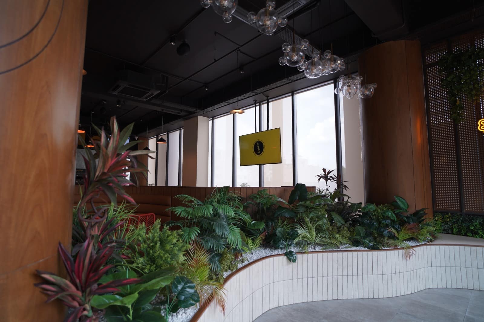 Book table and online reservation at Temptations - The Eatery, Airport Gandhinagar Highway ...