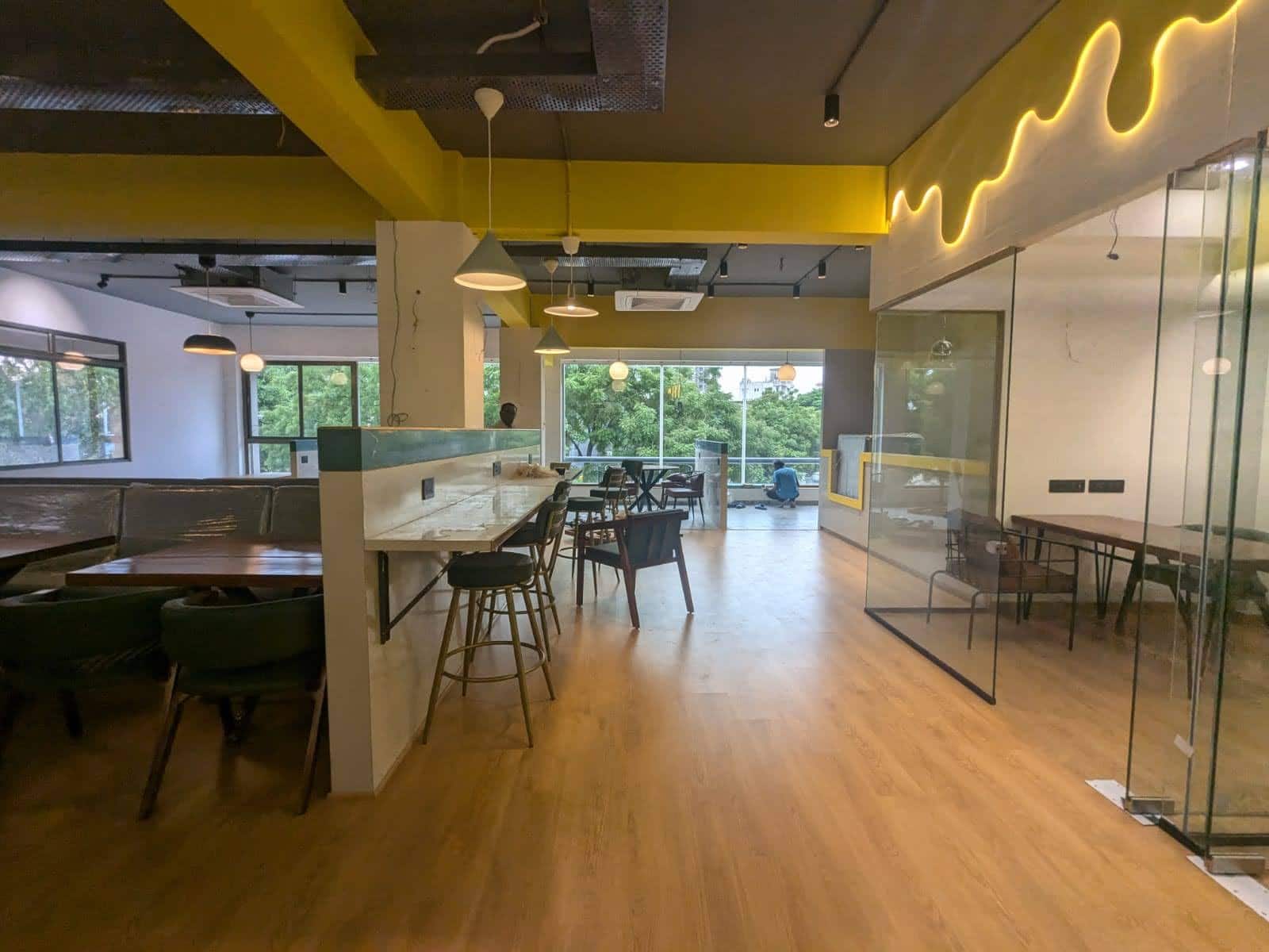 Book table and online reservation at Crazy Cheesy, Ambavadi, Ahmedabad