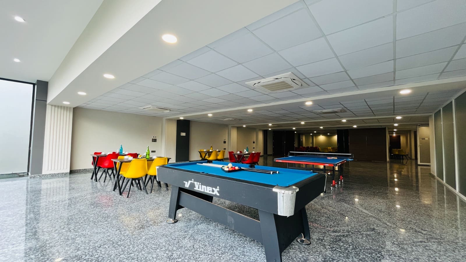 Cafe Zen, Sector 14, Gurgaon | Zomato