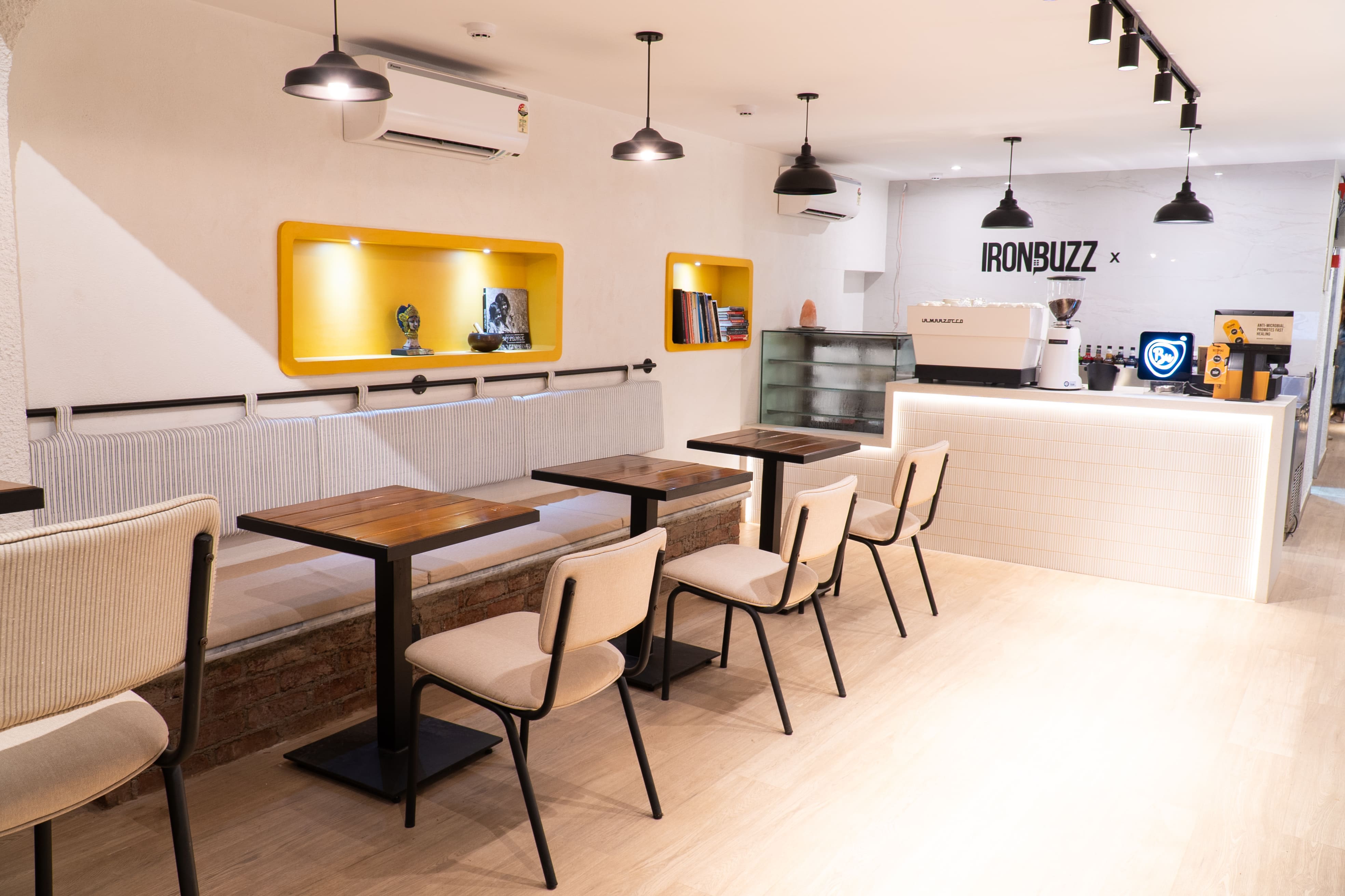 MAZI - Coffee Bar & Kitchen, Carter Road, Bandra West, Mumbai | Zomato