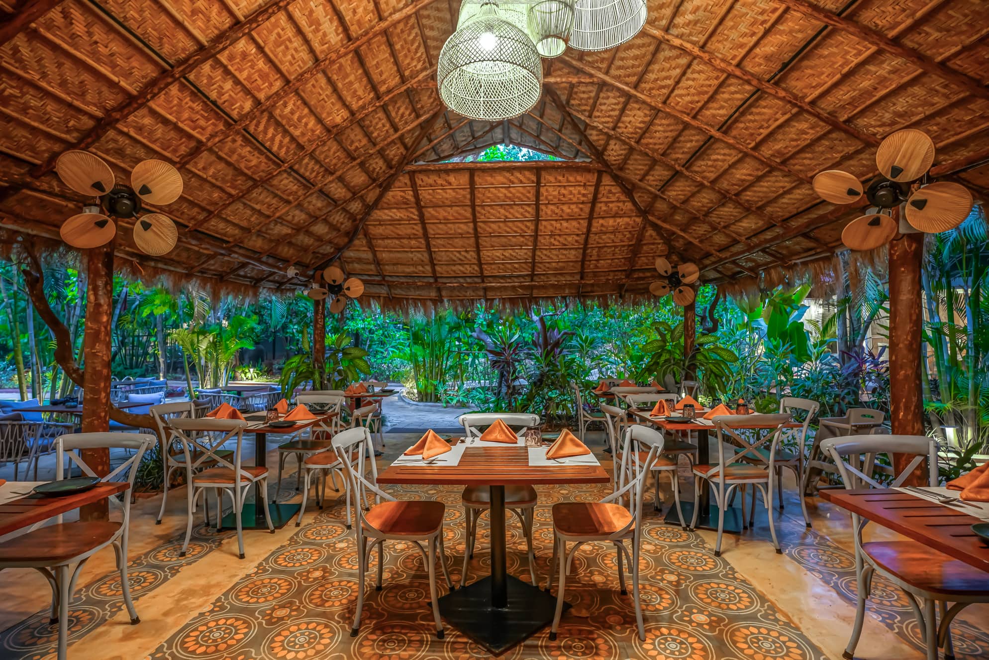 Menu of Larisa, Ashwem, Goa