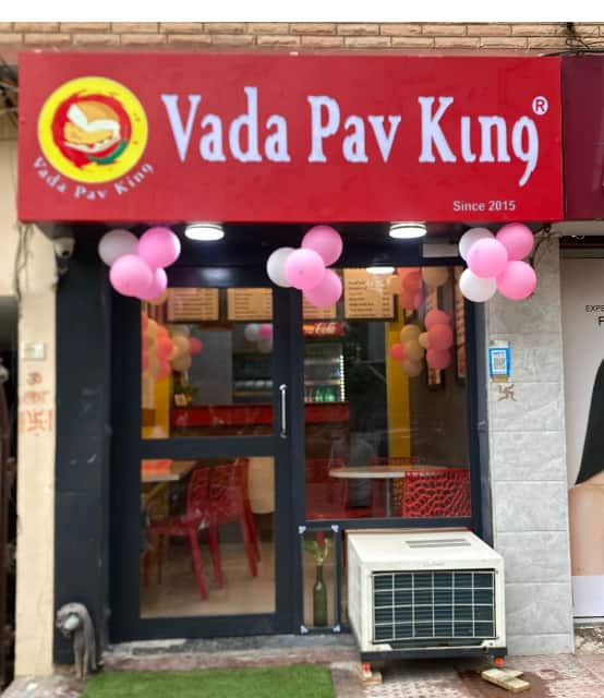 Vada Pav King, Sikandra order online - Zomato