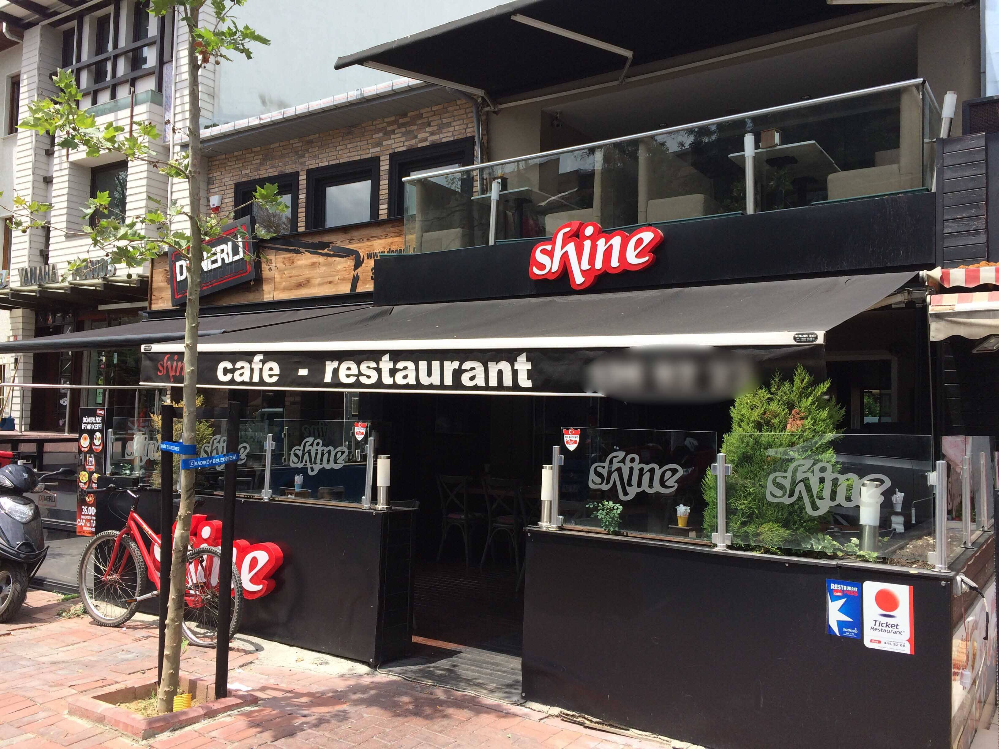 Shine Cafe ve Restaurant, Koşuyolu, İstanbul
