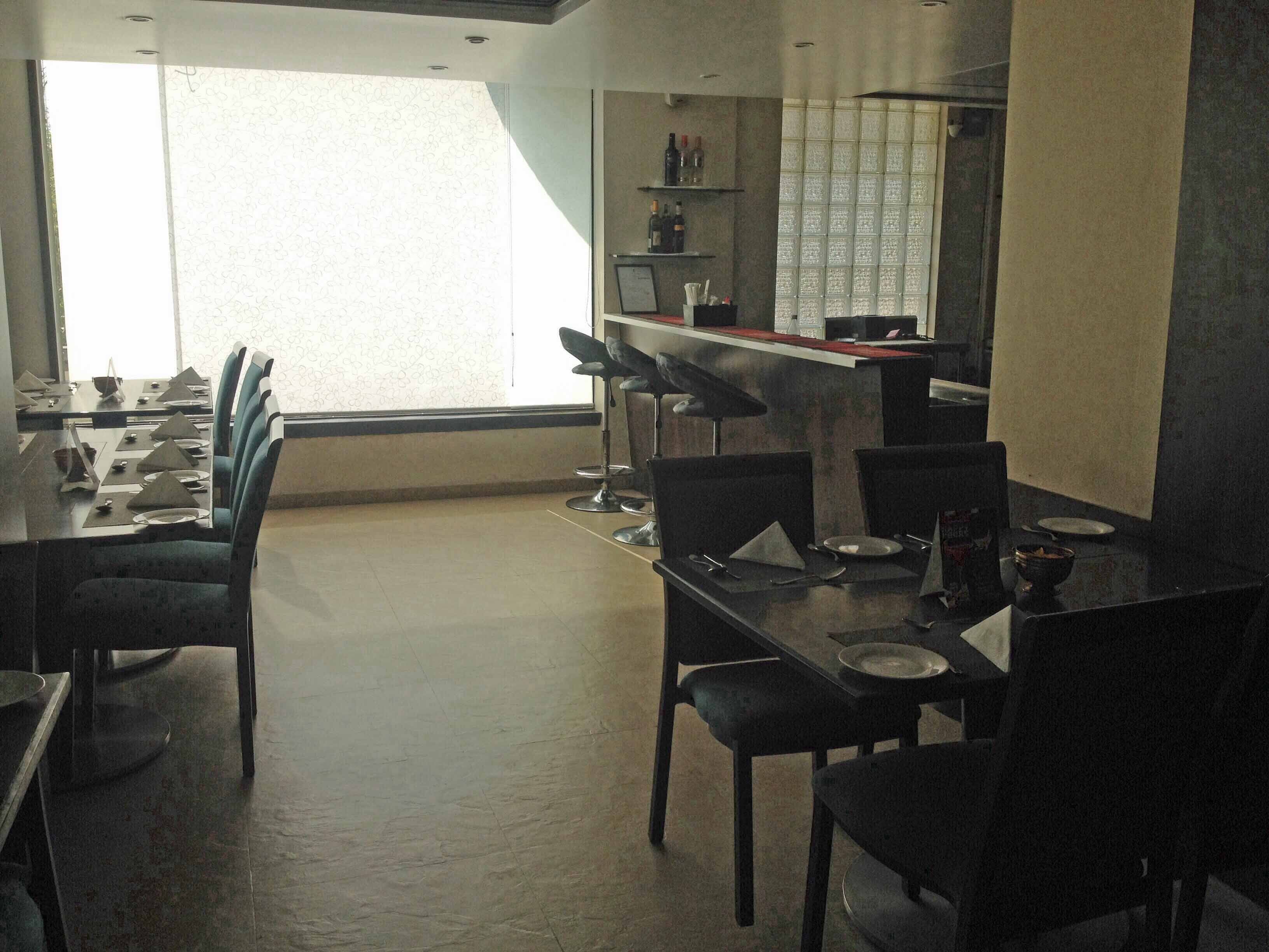 Golden Birdwing- World Cuisine Restaurant, Magarpatta, Pune | Zomato