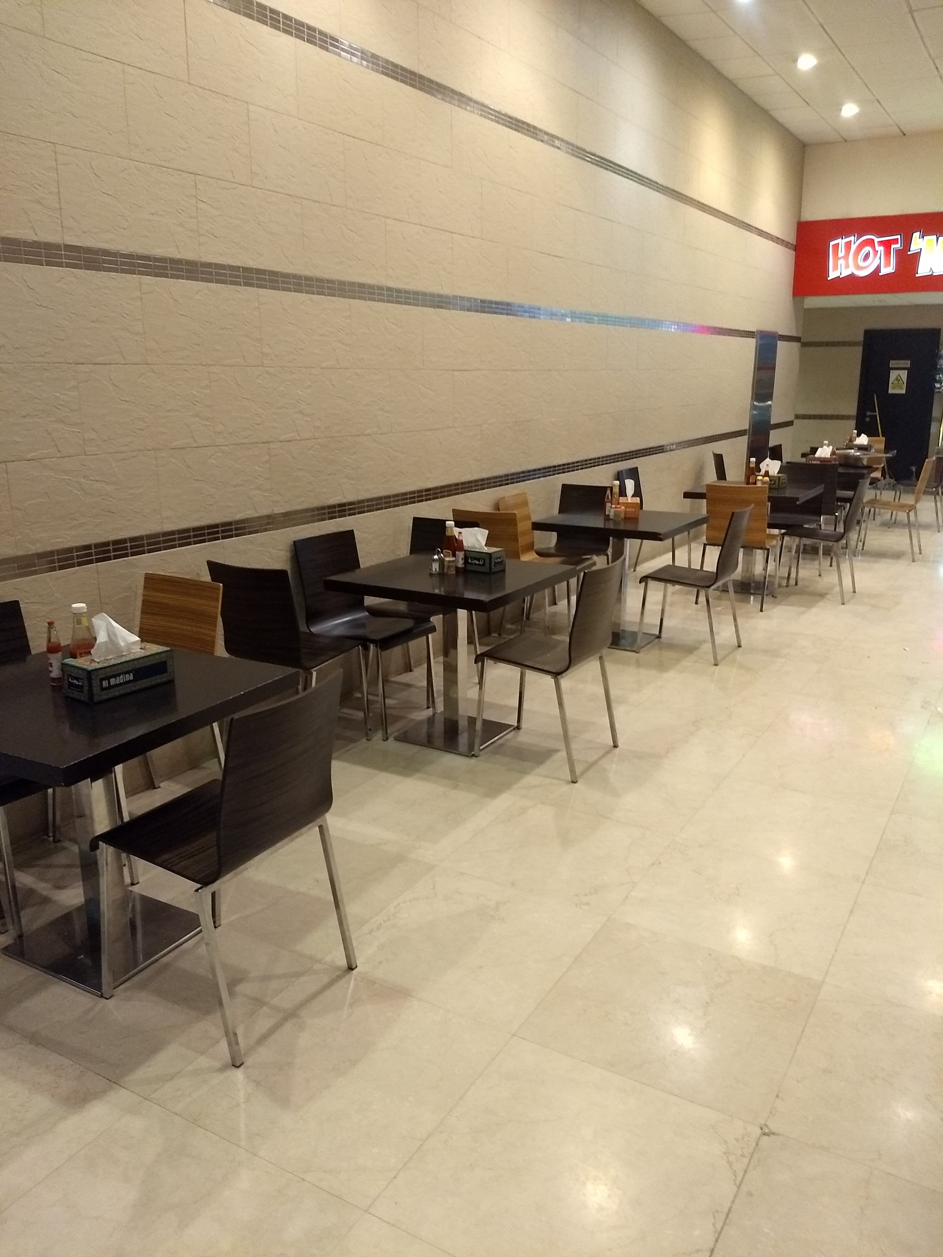 Hot 'N' Cool Park View Restaurant, Jafza, Dubai | Zomato