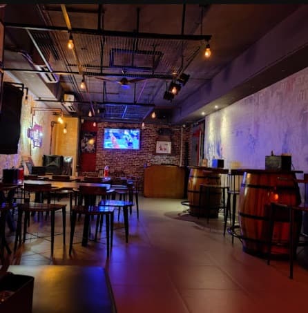 Book table and online reservation at The Whiskey Bar & Grill, Zoo ...