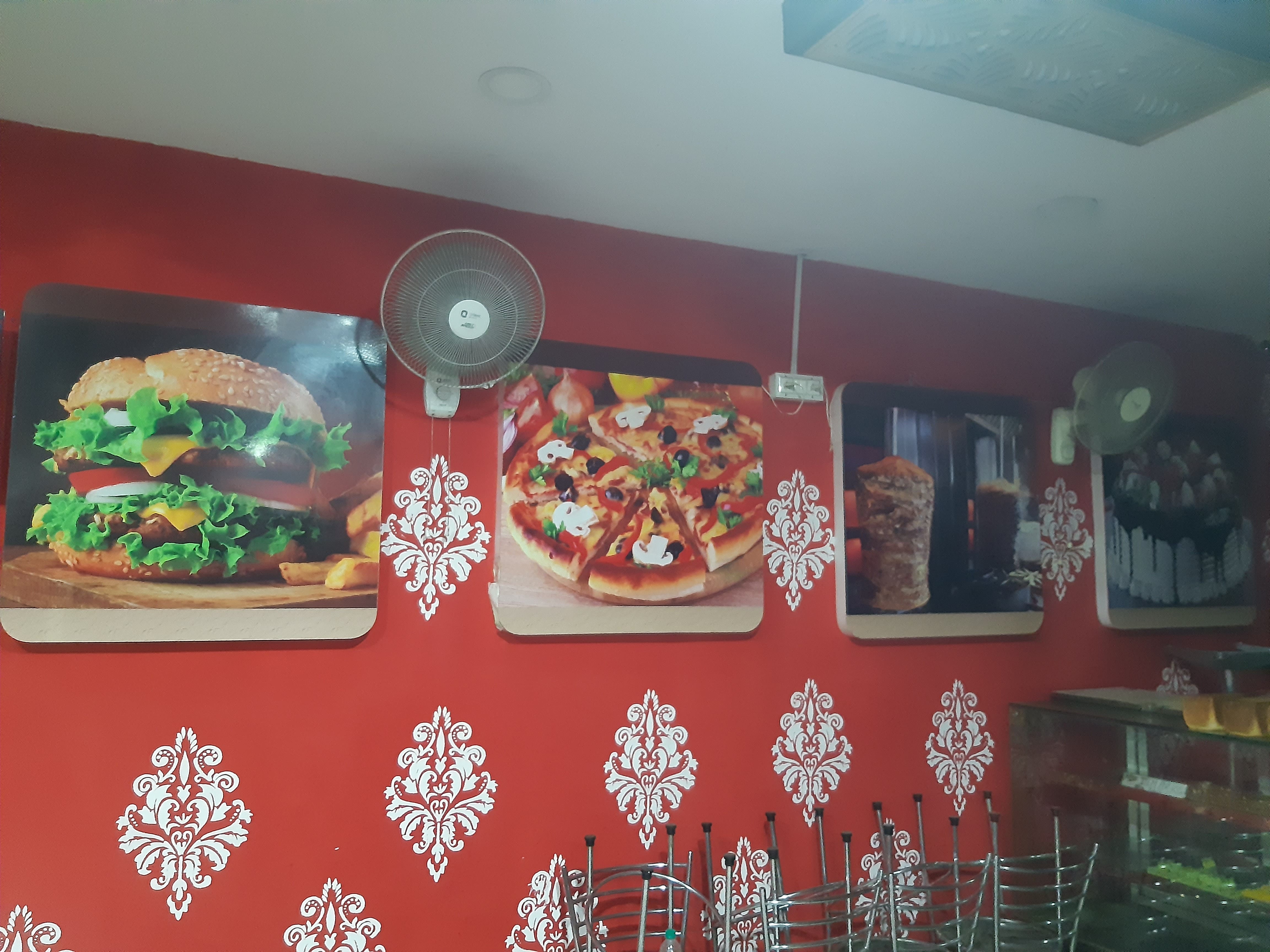 Cakeland Sweets & Bakery, Chandrayanagutta order online - Zomato