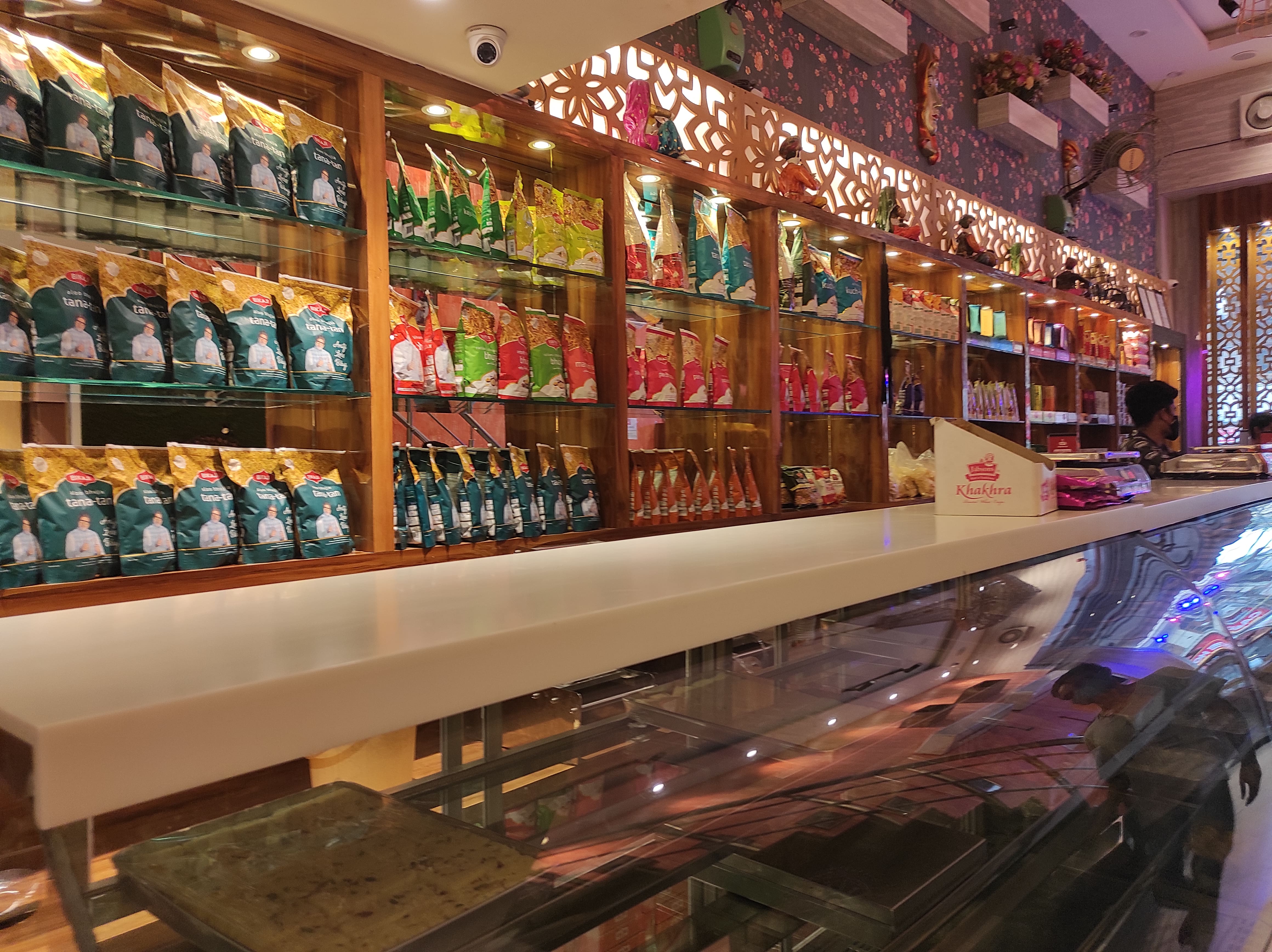 Hari 56 Bhog Sweets & Restaurant, Badarpur Border, Faridabad | Zomato